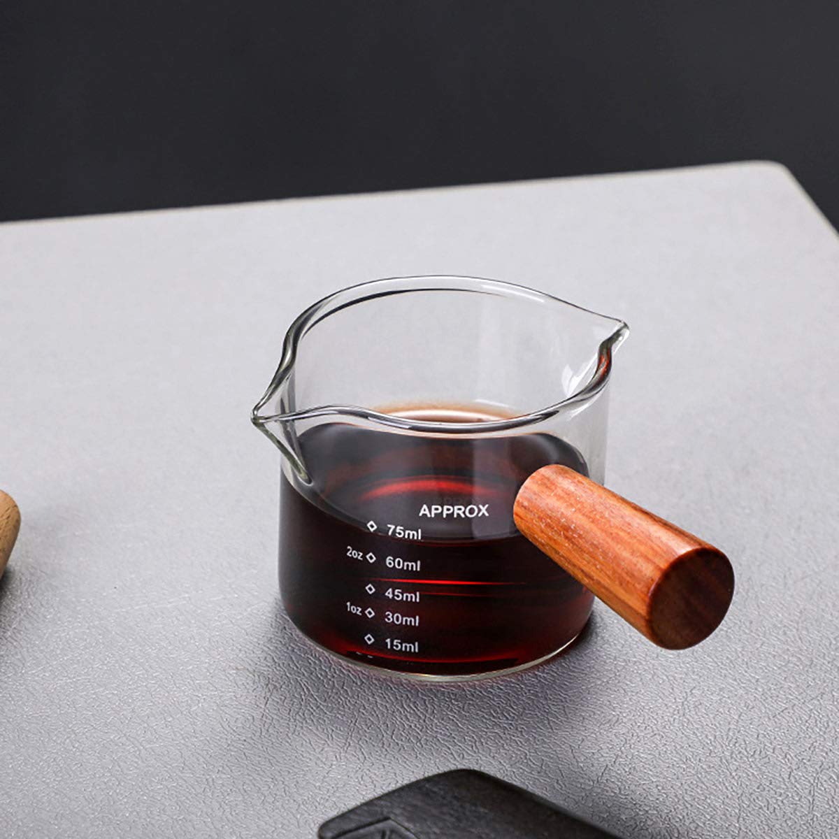 Dadamong 2-Pack Espresso Shot Glass 2.5-Ounce (75ML), Double Spouts Measuring Cup Triple Pitcher Mini Milk Cup with Wood Handle Glass Creamer for Coffee Tea Milk or Maple Syrup Serving