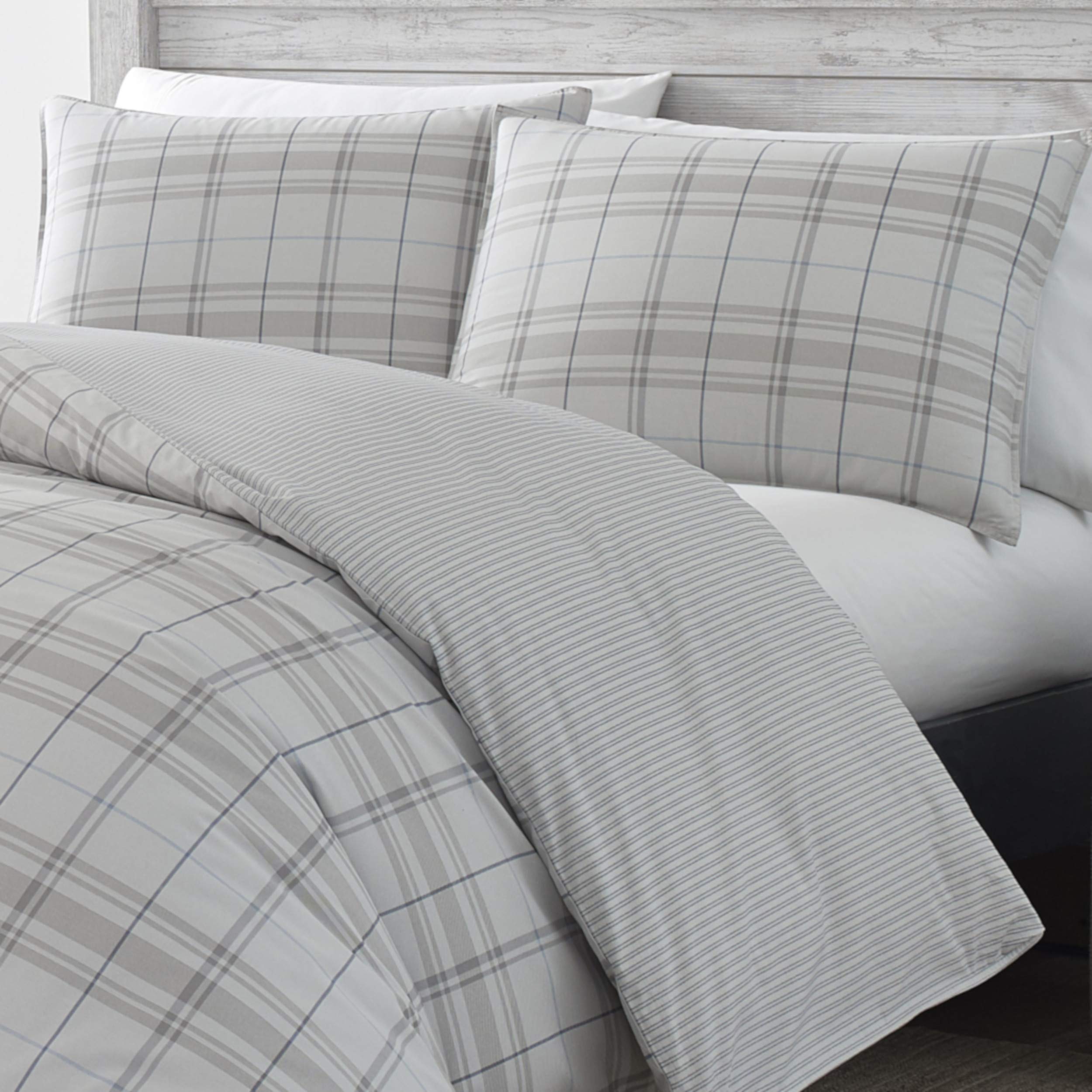 Eddie Bauer - USHSA51144442 | Grays Harbor Collection | 100% Cotton Soft & Cozy Premium Quality Plaid Comforter with Matching Shams, 3-Piece Bedding Set, Full/Queen, Grey
