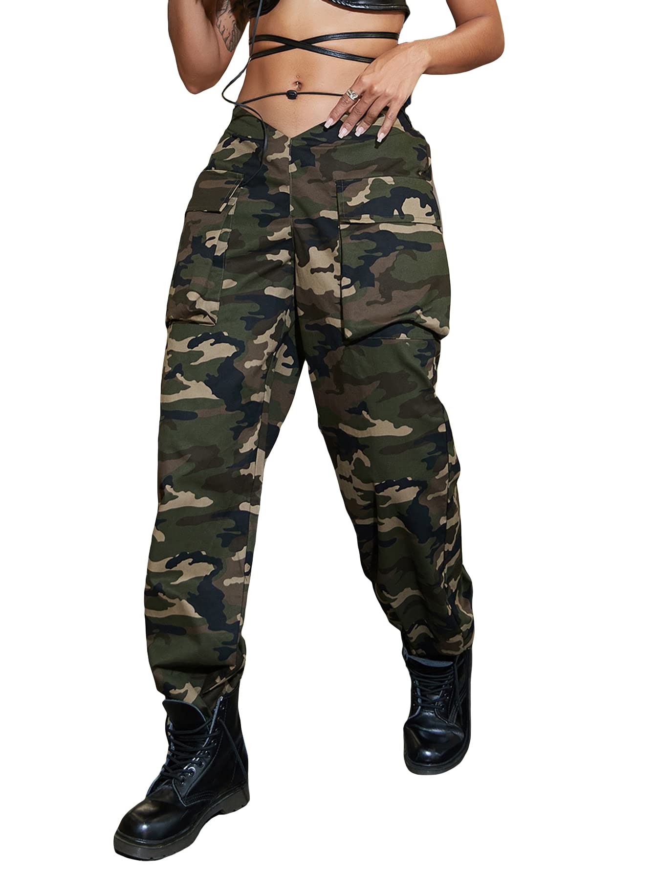 Floerns Women's Camo Print Asymmetrical Waist Flap Pocket Hip Hop Cargo Pants Army Green S
