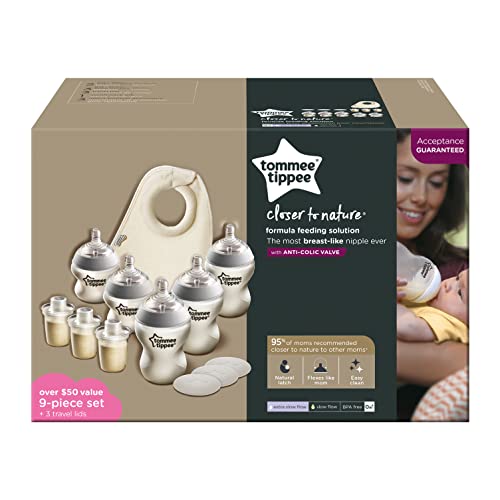 Tommee Tippee Formula Feeding Solution, Baby Bottle Set | Closer to Nature Bottles, Breast-Like Nipples | Travel Lids, Formula Dispenser & Milk Feeding Bib