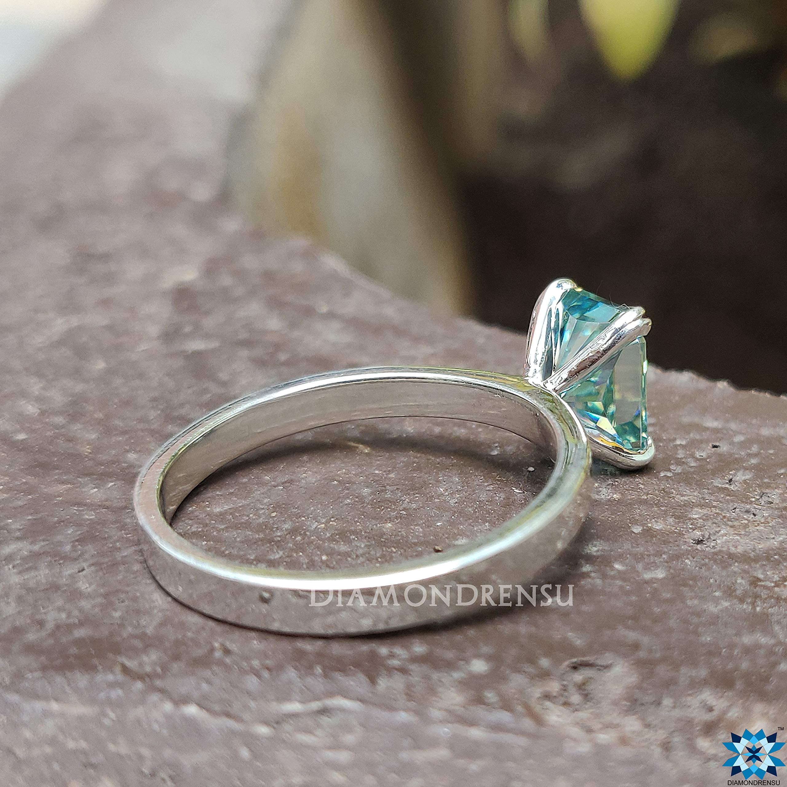 Diamondrensu Solitaire Engagement Ring, 1.81 CT Radiant Green Moissanite Diamond Ring, Wedding Ring, Anniversary Ring for Her, 10K Rose Gold, Ring Size 4.5 US