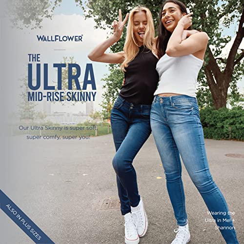 WallFlower Women's Ultra Skinny Mid-Rise Insta Soft Juniors Jeans (Standard and Plus), Black, 13