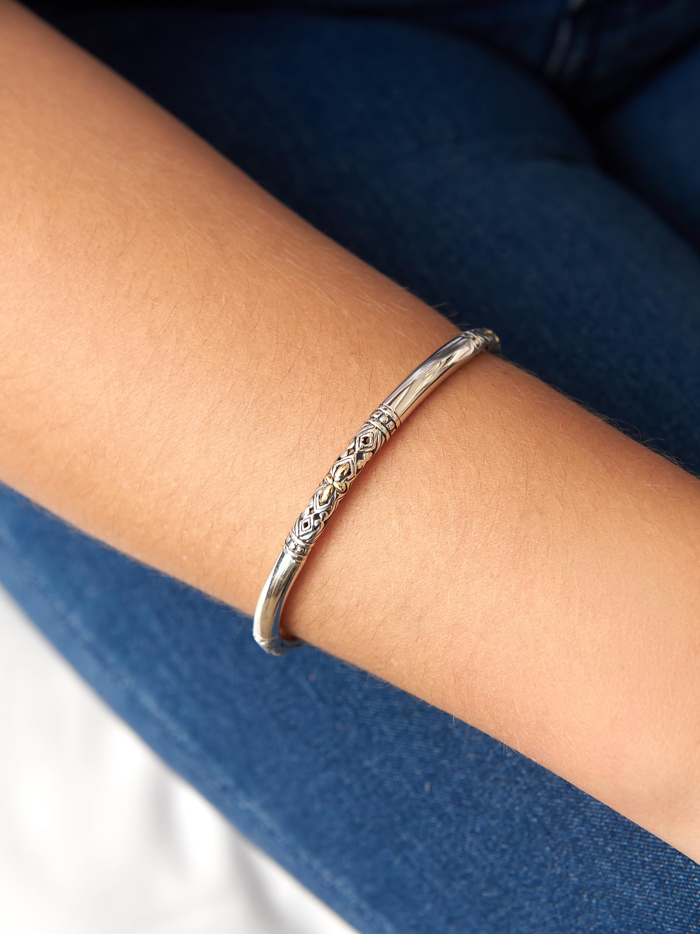 DEVATA Sterling Silver 925 with 18K Gold Accents Bali Accent Slide-on Bangle Bracelet DHK3526ATT (Size Medium)