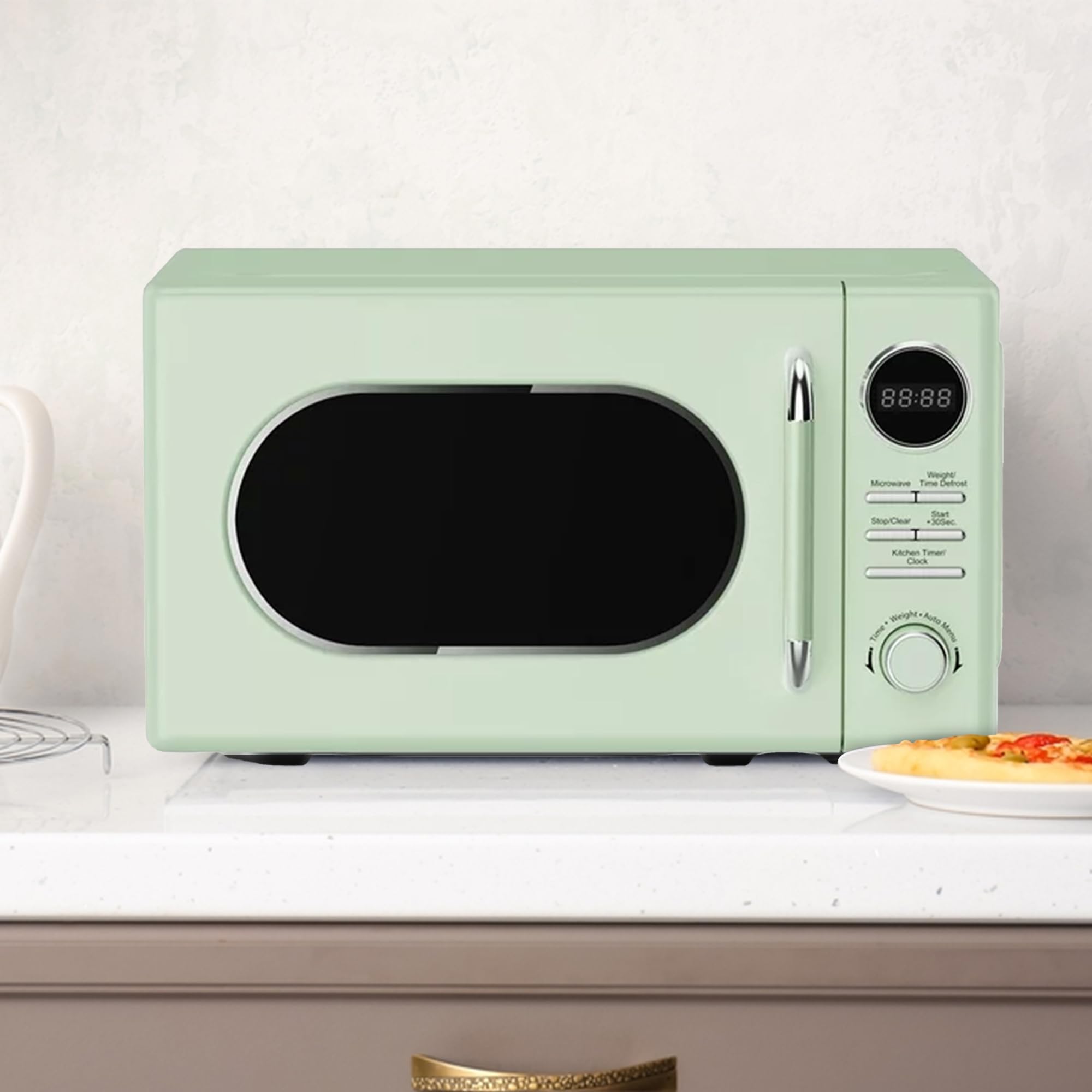 Magic Chef 0.7 Cubic Feet 700 Watt Classic Retro Touch Countertop Microwave with 10 Power Levels, 9 Auto Cook Menus, and Glass Turntable, Black