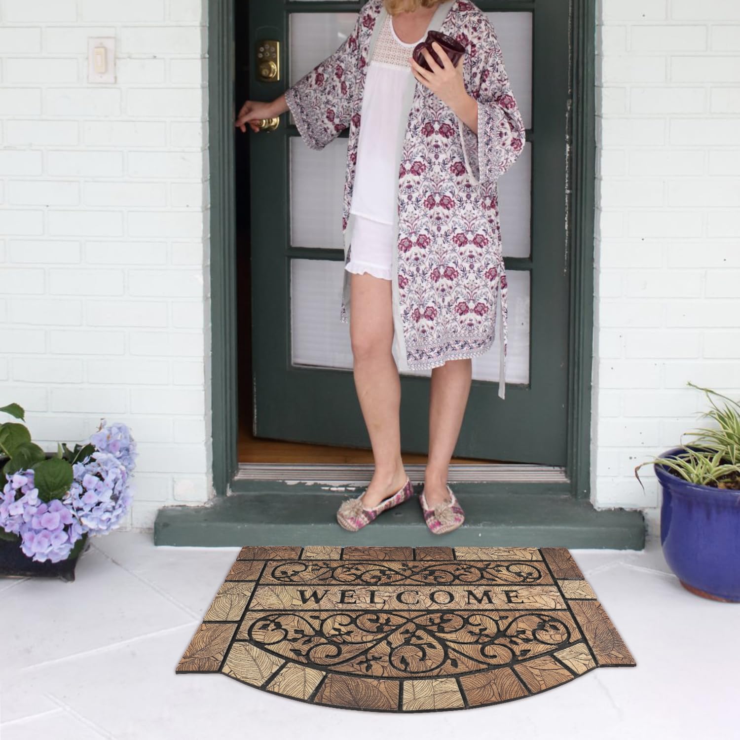 MTOUOCK Durable Welcome Door Mats, 24"x36" Heavy-Duty Large Welcome Mat for Front Door with Non-Slip Rubber Backing, Door Mats for Outside Entry High Traffic Area(Leaves)