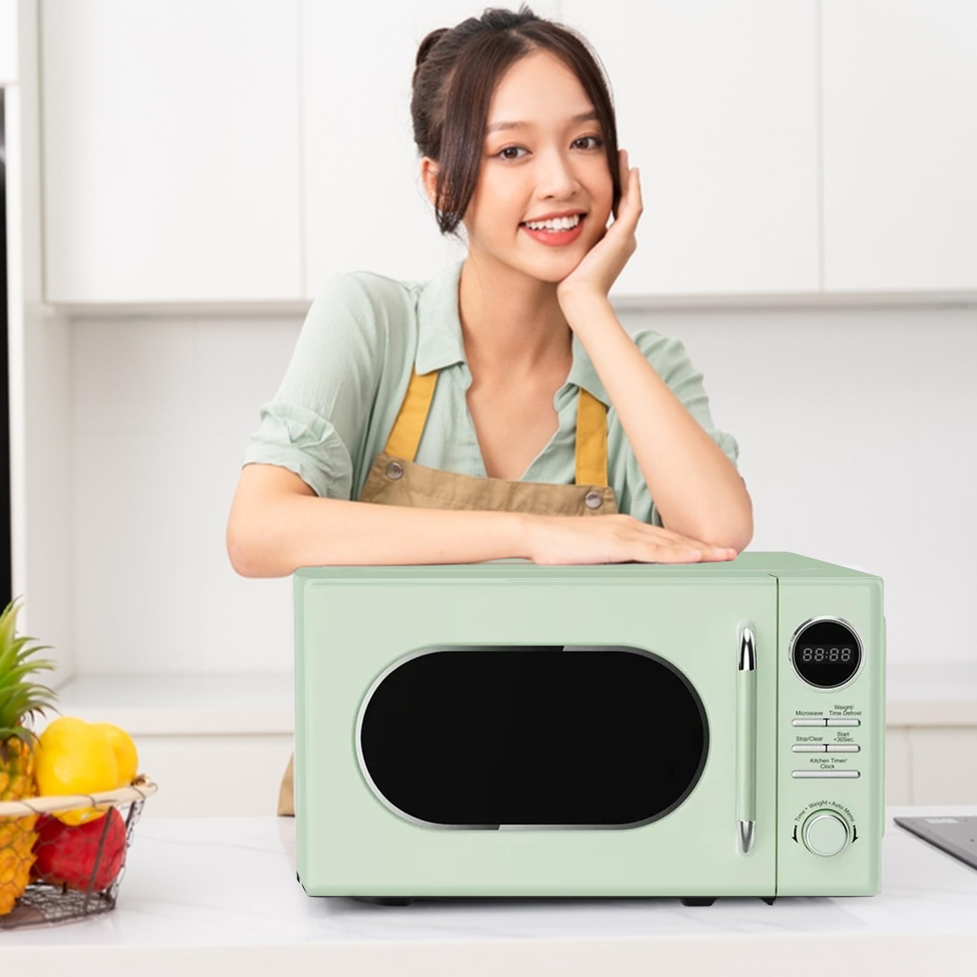 Magic Chef 0.7 Cubic Feet 700 Watt Classic Retro Touch Countertop Microwave with 10 Power Levels, 9 Auto Cook Menus, and Glass Turntable, Black