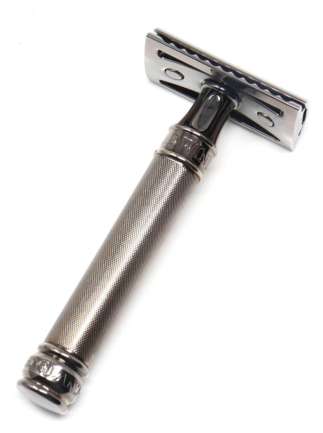 Double Edge safety razor, barley effect handle with complimentary Feather blade
