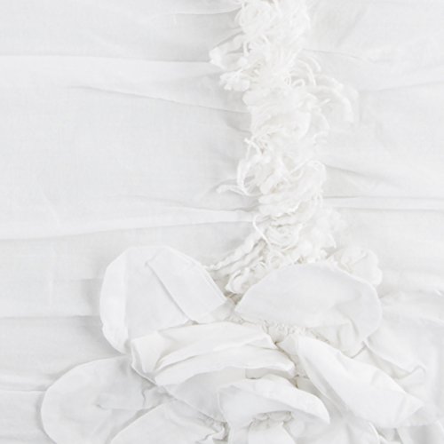 Rizzy Home | BQ4332 | Polyester Quilt | 106"x92" White/Neutral/ Stripe