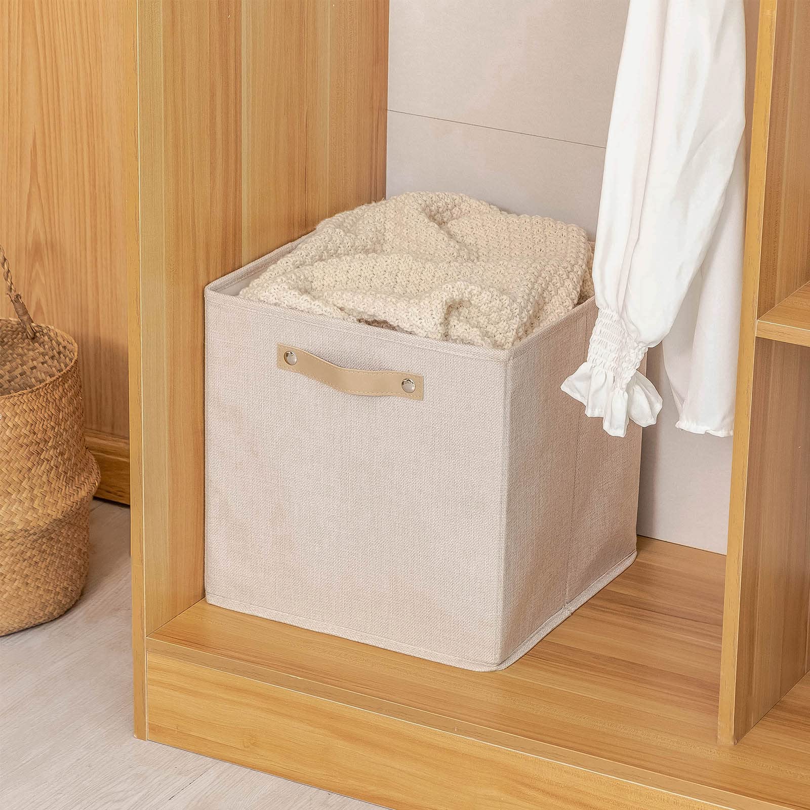 DULLEMELO Fabric Storage Cubes 13×13 Storage Bins, Set of 4 Cube Storage Bins Baskets With Handles for Organizing Toys Clothes, Foldable Cube Organizers for Shelves, Home, Office, Nursery, White&Grey