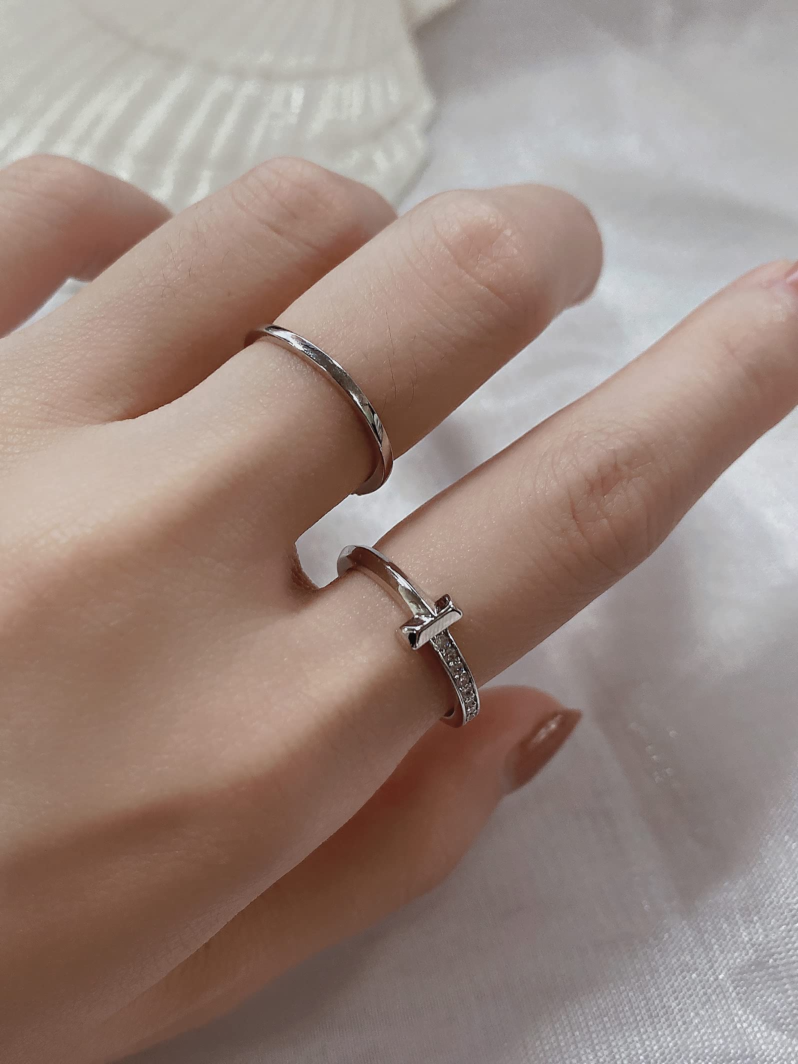 GLOQUAT Dainty Rings 925 Silver Plated Ring Classic Cubic Zirconia Stackable Rings Wedding Band with Clear CZ Statement Eternity Rings Diamond Fake Engagement Rings for Womens Ring Size 9