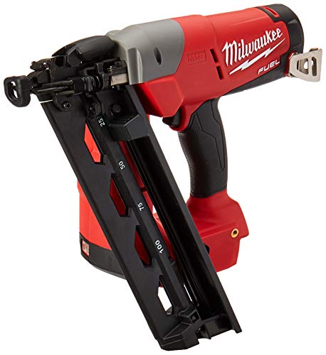 Milwaukee M18 Fuel Lithium-Ion Brushless Cordless 16-Gauge Angled Finish Nailer Kit 2472-21Ct