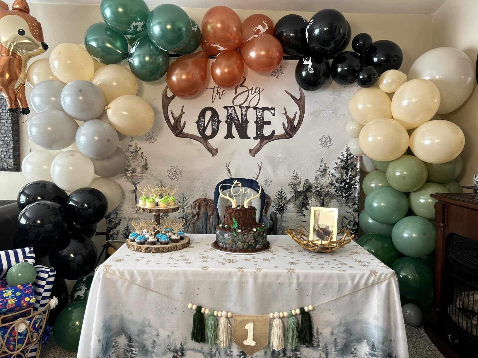 Mocsicka Deer 1st Birthday Backdrop Advenrture Winter Forest Deer Party Decoration The Big One Deer Antlers Rustic 1st Birthday Banner Bakground (Green, 7x5ft(82x60 inch))