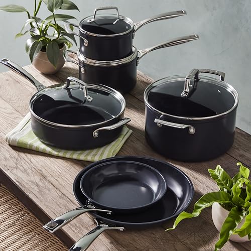 Le Creuset Essential Non-stick Ceramic Saucepan with Glass Lid, 2 qt. 