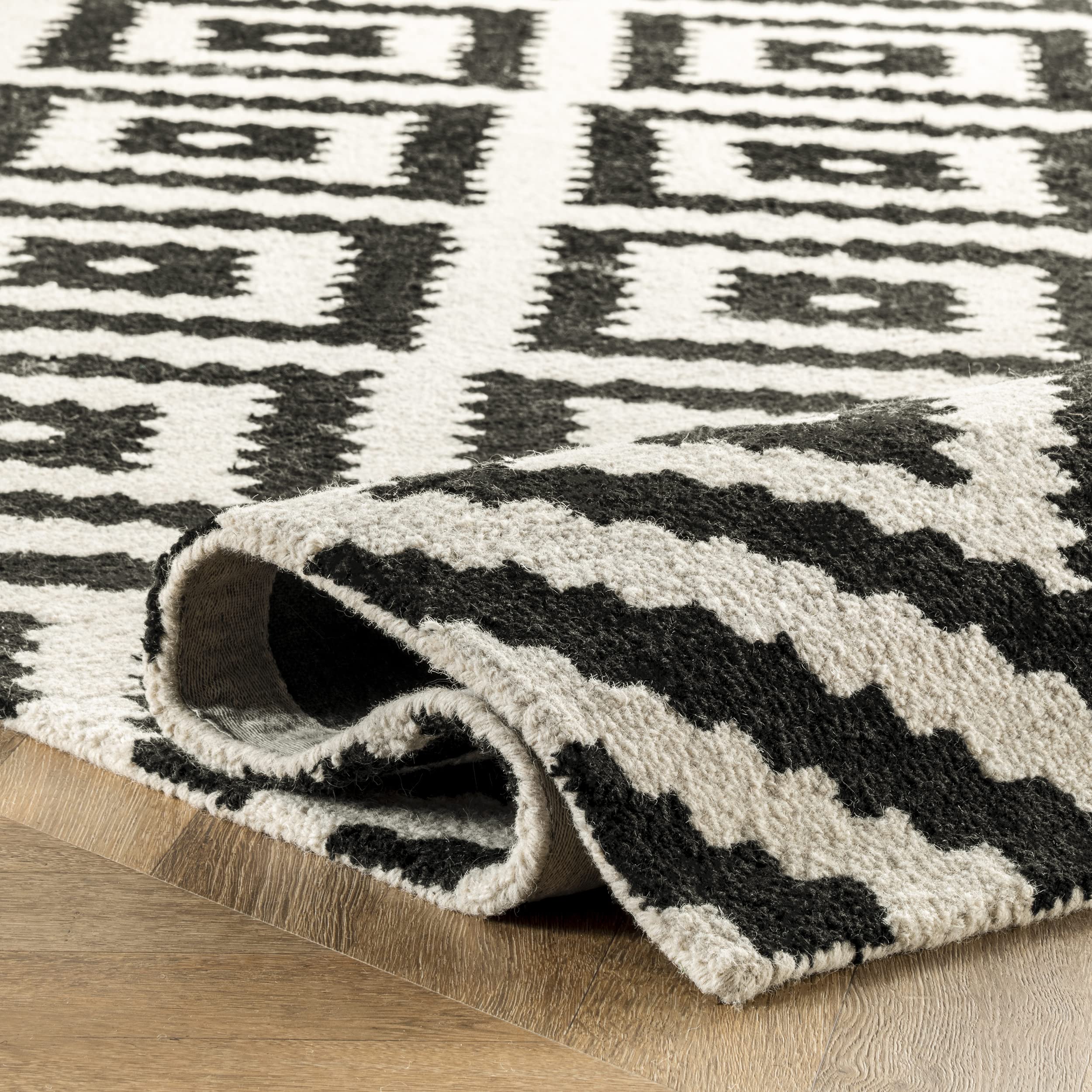 nuLOOM Kellee Hand Tufted Geometric Wool Runner Rug, 2' 6" x 14', Black