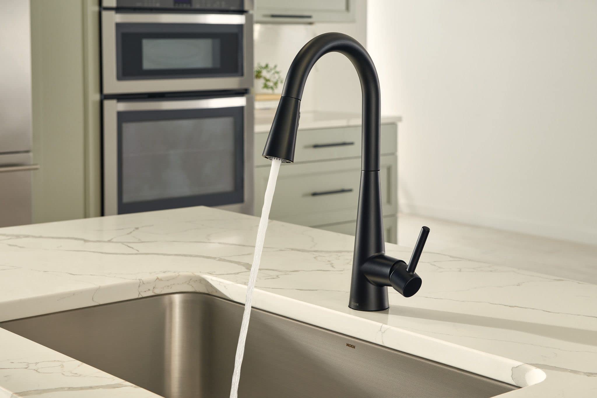 Moen 7864BL Sleek One-Handle High Arc Pulldown Kitchen Faucet Featuring Reflex (7864BL), Matte Black with Kitchen Soap and Lotion Dispenser