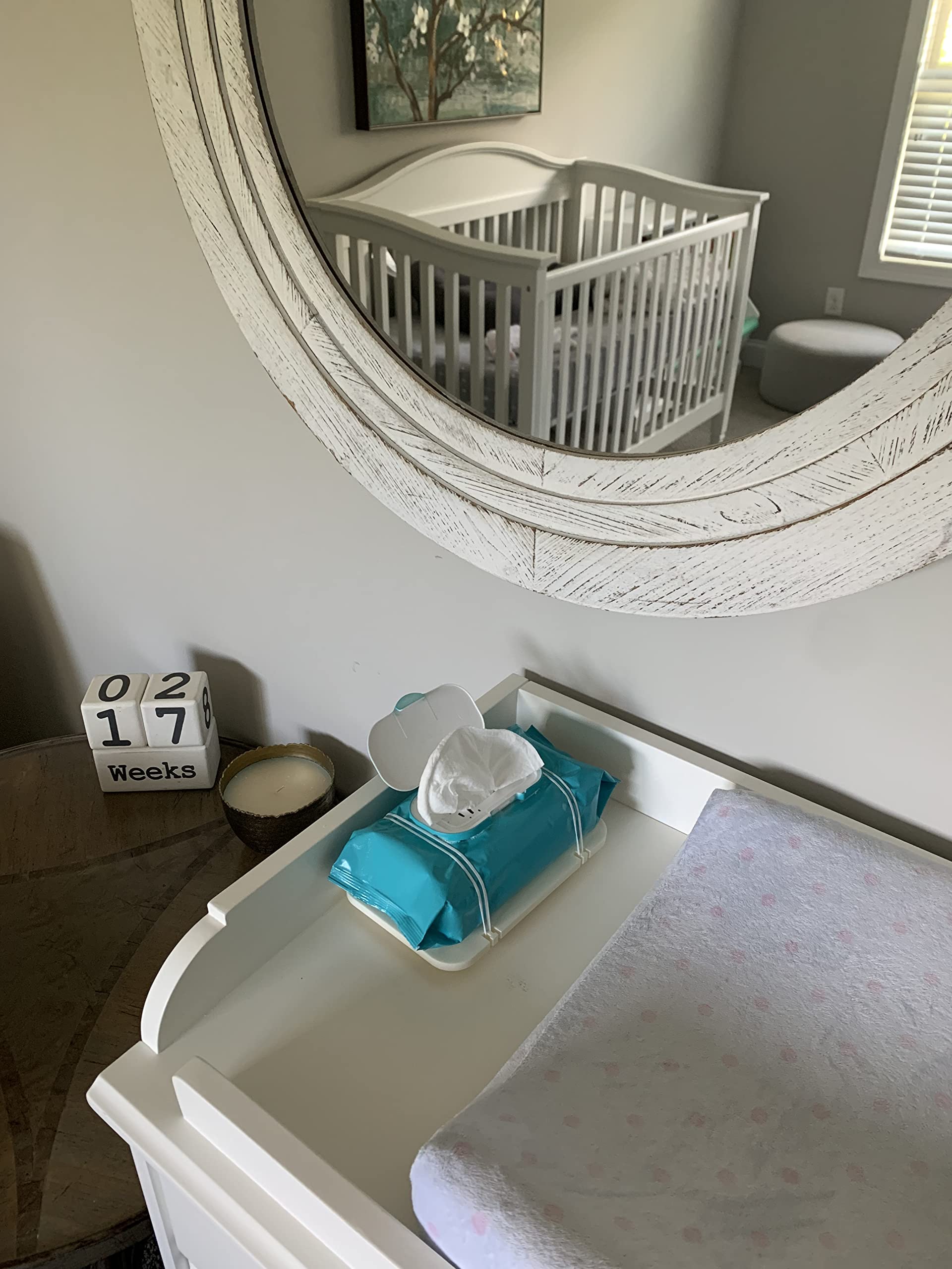 Kasian House Wipes Dispenser, Portable One Handed Easy Pull Wipe Holder, Single Pull Dispenser for Nursery & Bathroom, Universal Design for Soft Package Adult & Baby Wipes, Non-Slip & Reusable