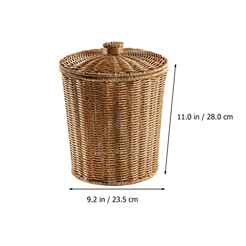 YARNOW Plastic Woven Storage Baskets with Lid, Round Wicker Waste Paper Basket, Wastebasket Garbage Bin with Lid for Bedroom Bathroom Kitchen Home Office (9.2 x 11 Inch, Light Brown)