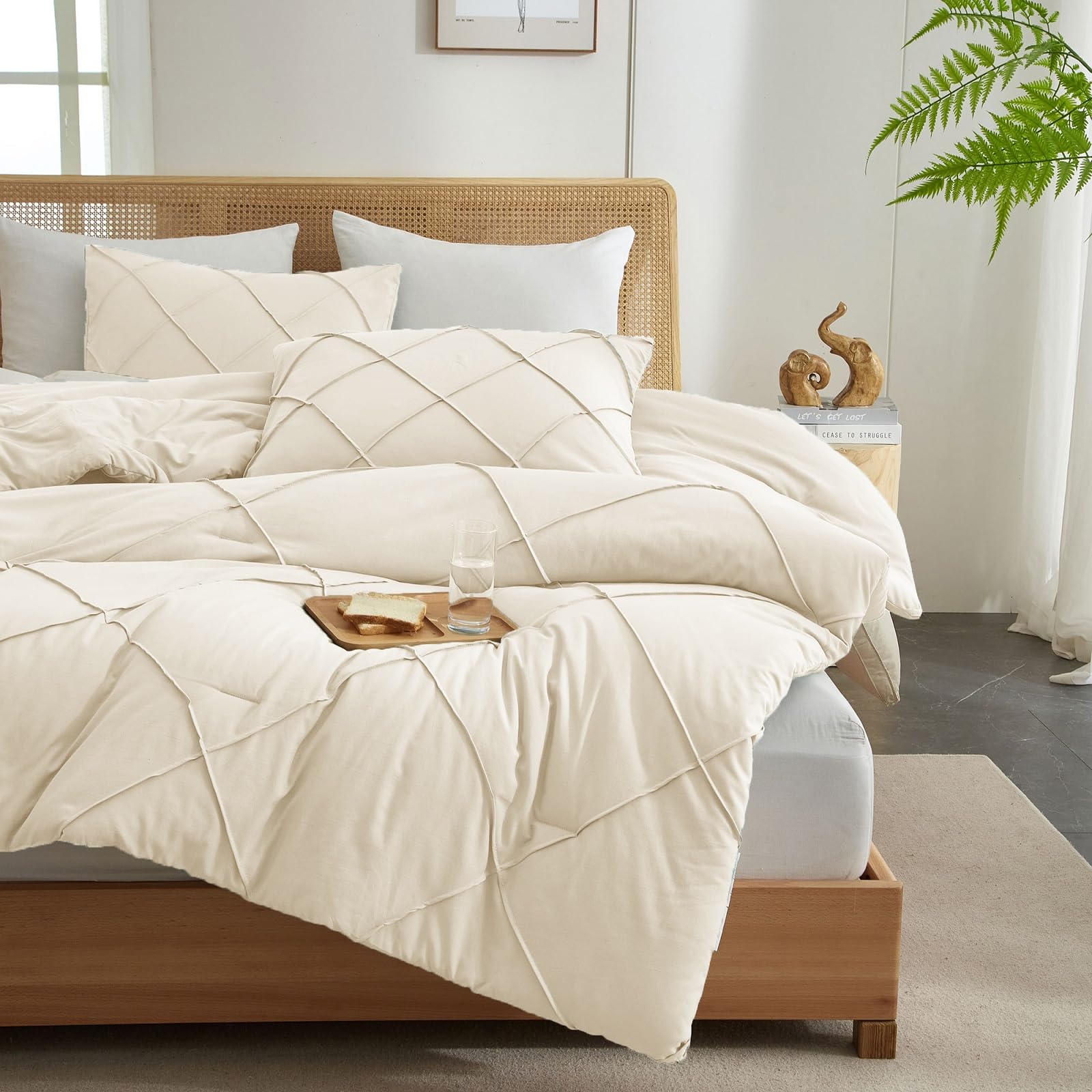 LifeTB Tufted Boho Comforter Set King Size Cream White Diamond Pattern Comforter Set Shabby Chic Bedding Jacquard Comforter Set Geometric Farmhouse Ivory Comforter with 2 Pillowcases All Season