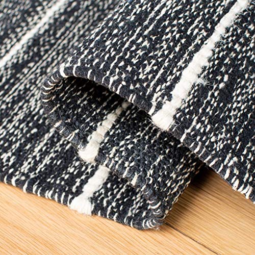 SAFAVIEH Striped Kilim Collection 6' x 9' Black/Ivory STK509Z Handmade Flatweave Cotton Area Rug