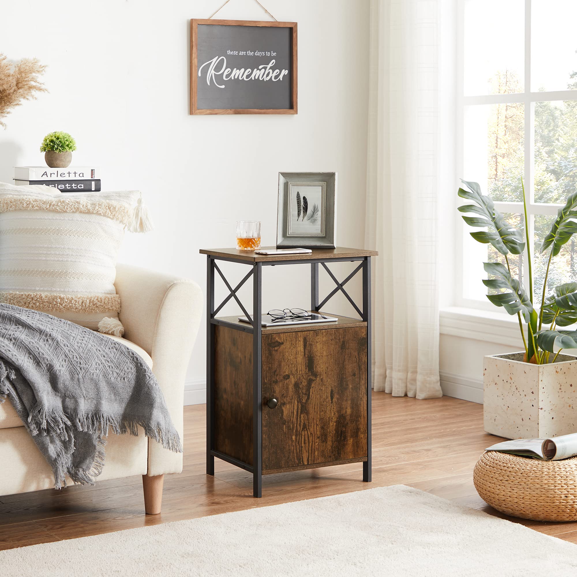 VECELO Brown End Side Table, Modern Night Stand with Storage Space and Door,Set of 2 Nightstands for Living Room,Bedroom,Lounge