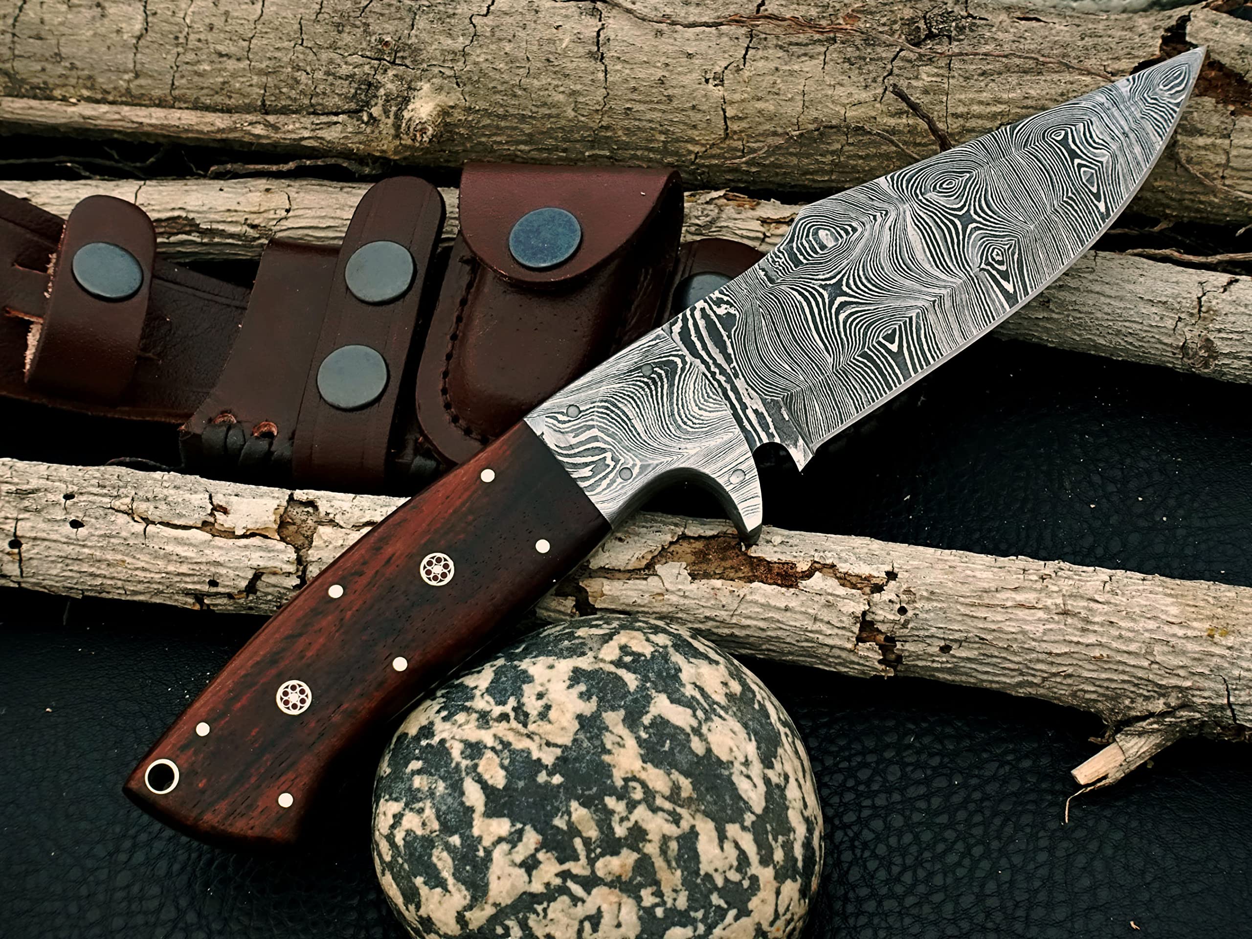 Damascus Steel Hunting Knife Fixed blade knife Damascus Bolster Walnut Wood Handle Mosaic Pin, Bush craft, Outdoor Camping, with Cowhide Leather Sheath β BW-4144