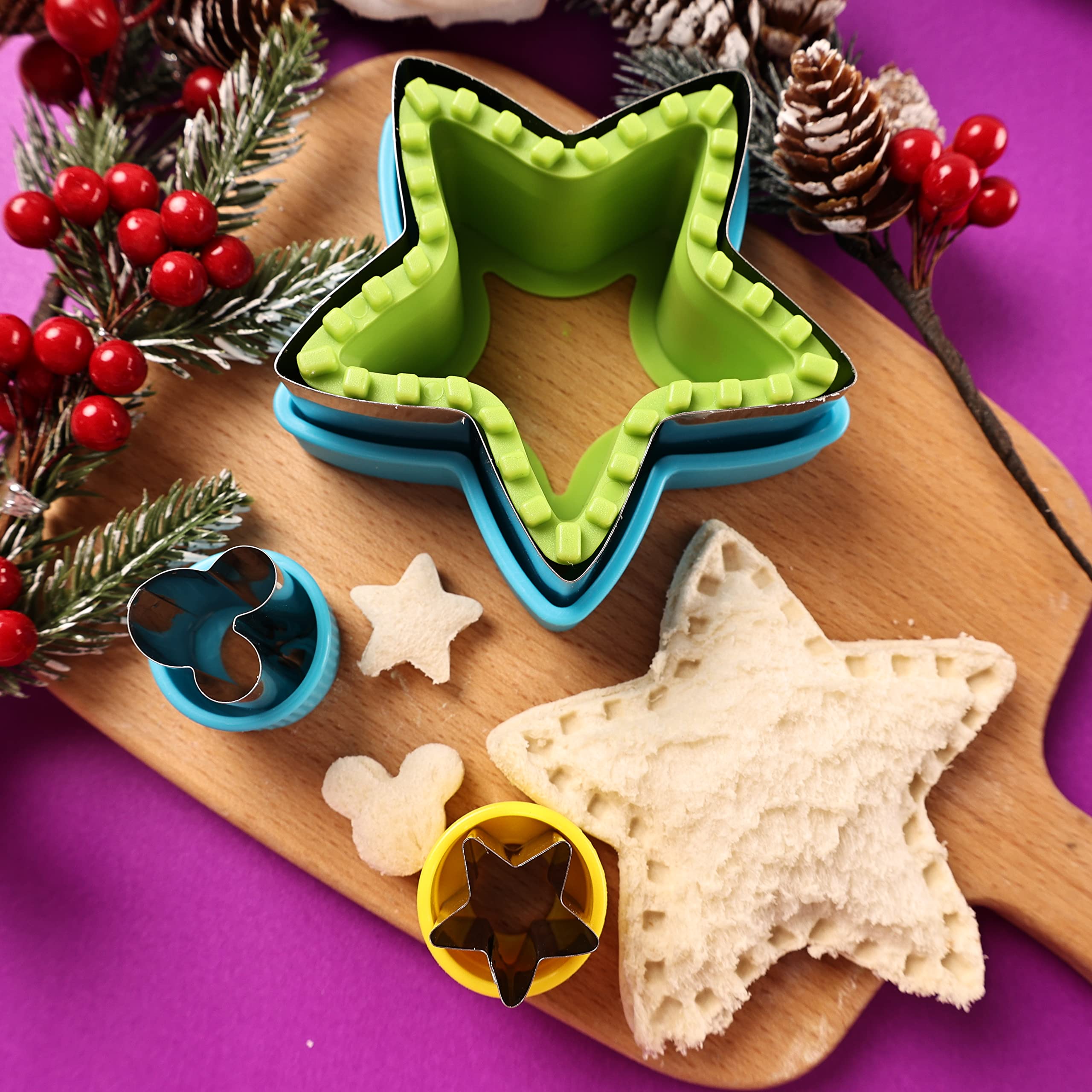 GELIFATLE Sandwich Cutter and Sealer for Kids, 4pcs Bread Sandwich Decruster Pancake Maker DIY Cookie Cutters for Kids Bento - Round Heart Star Mickey Head Shaped