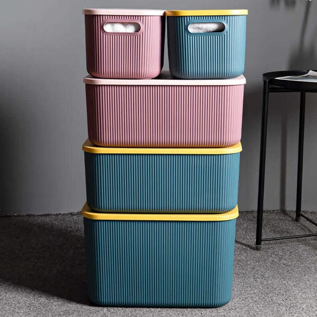 PRETYZOOM Plastic Storage Baskets With Lid, 1pc Plastic Storage Box, Stackable Baskets, Toy Clothes Storage Organizer with Handle for Shelf Cabinet (6.5*18.7*16.2cm)