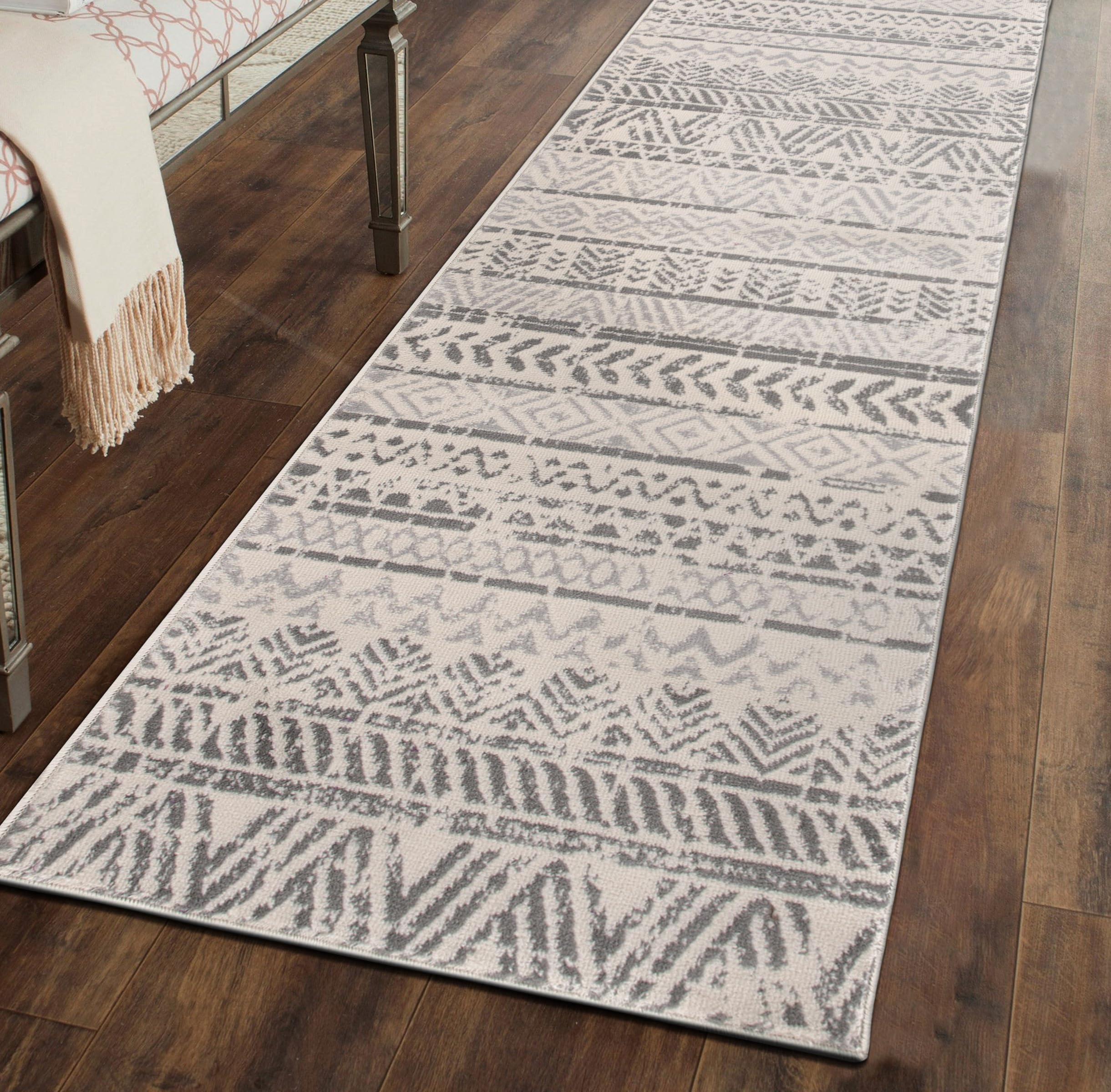 Rugshop Geometric Boho Perfect for high Traffic Areas of Your Living Room,Bedroom,Home Office,Kitchen Runner Rug 2' x 7' Gray