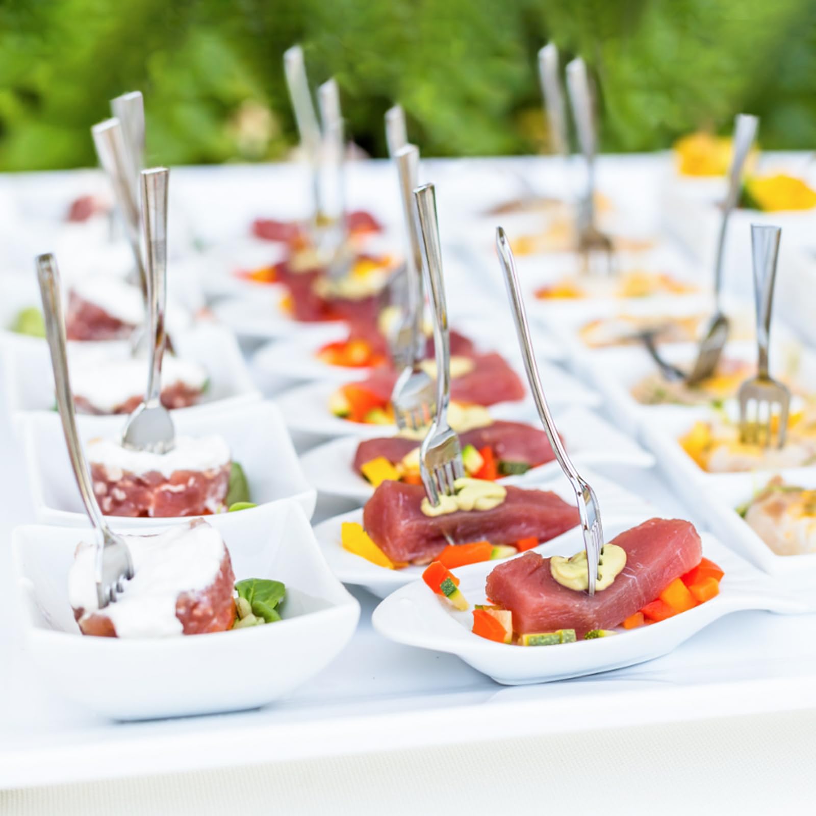 Kucoele 100 Pack Silver Mini Plastic Forks, 4 Inches Disposable Small Appetizer Forks Tiny Tasting Forks for Desserts, Strawberries, Charcuterie, Cake Pops, Cocktails, Fruits