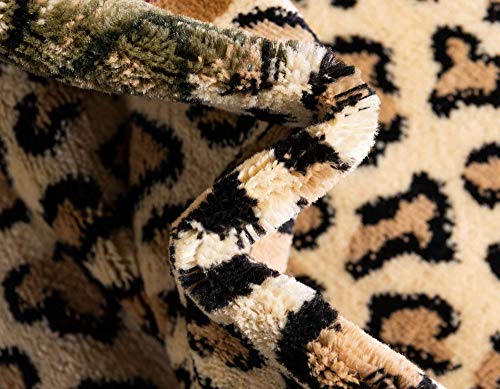 Unique Loom Wildlife Collection Animal Inspired with Cheetah Bordered Design Area Rug, 7 ft x 10 ft, Ivory/Black