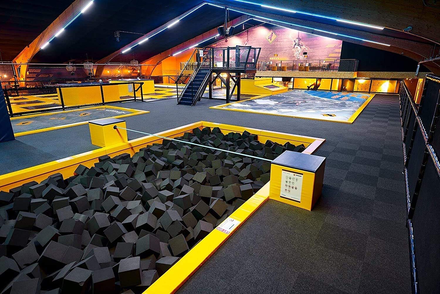 Foamma Charcoal Foam Pit Cubes/Blocks 4 x 4 x 4 100 Pack for Gymnastics, Freerunning and Parkour Courses, Skateboard Parks, BMX, Trampoline Arenas