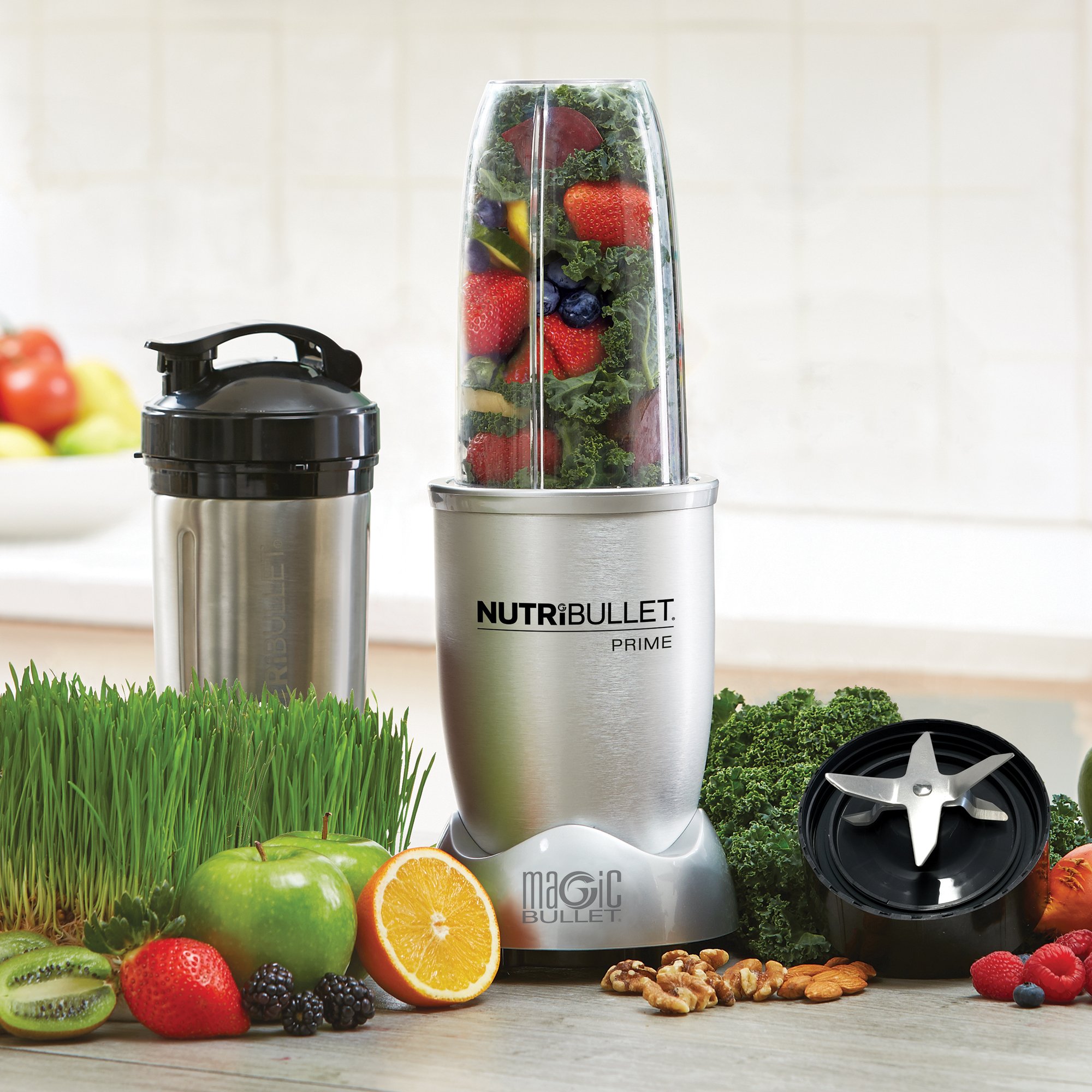 NutriBullet 1000 Watt PRIME Edition, 12-Piece High-Speed Blender/Mixer System, Includes Stainless Steel Insulated Cup, and Recipe Book & Extractor Blade .60 Lbs, Grey
