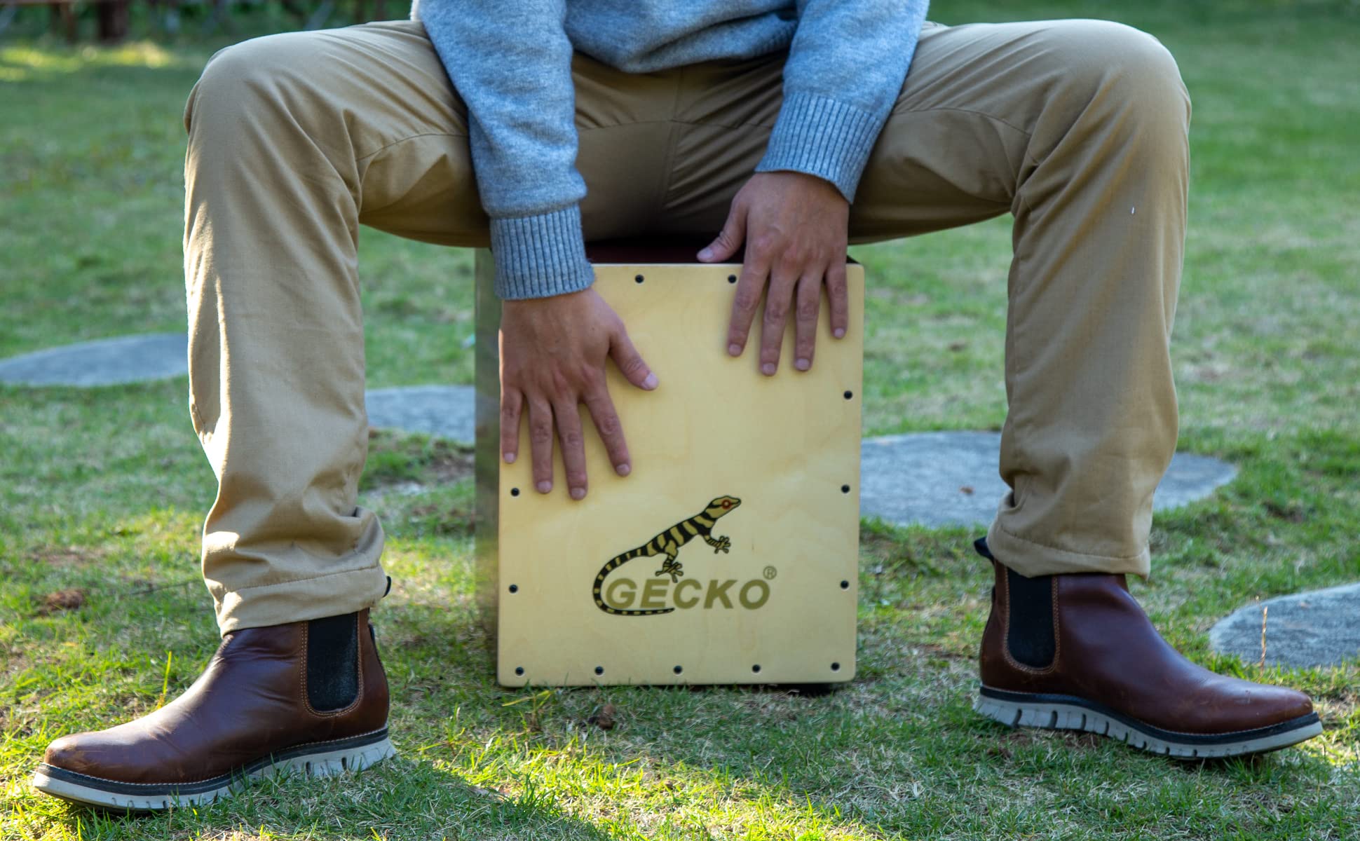 GECKO Cajon,Cajon Box Drum for Child Percussion Instrument Birch Wood with Internal Guitar Strings Compact Size Portable Cajon