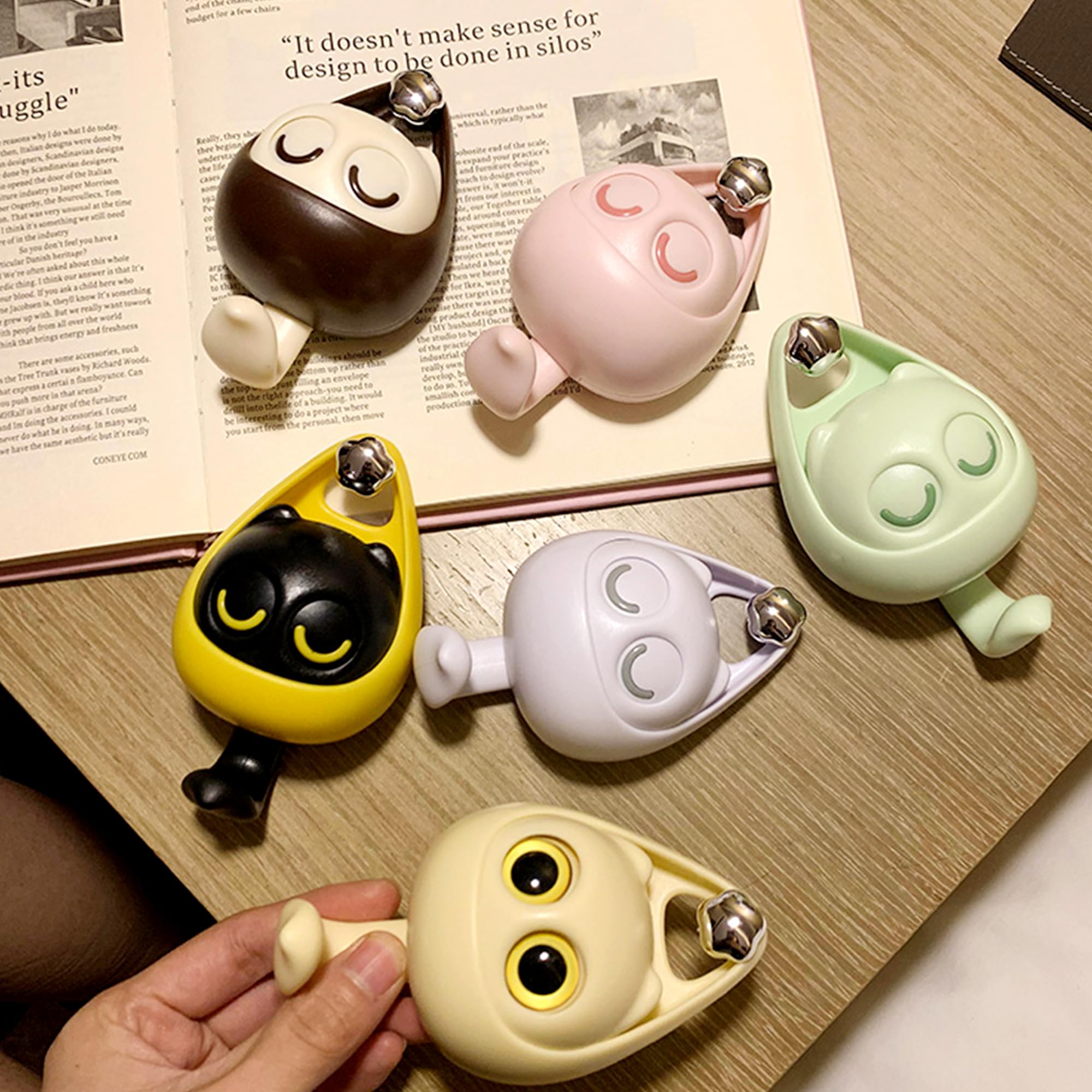 MOFALA Owl Creative Hooks, Hanging Adhesive Wink Cat Hooks, Non-Destructive Wall Hooks with Adhesive Strips for Hanging Coats, Hats, Keys, Bags