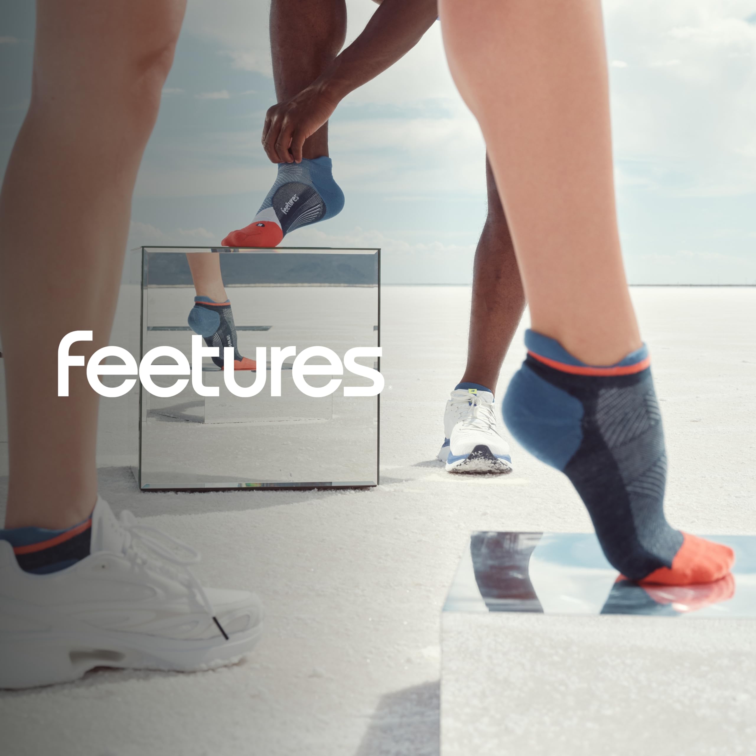 Feetures Elite Light Cushion No Show Tab Ankle Socks - Sport Sock with Targeted Compression - Gingerbread Man, L (1 Pair)