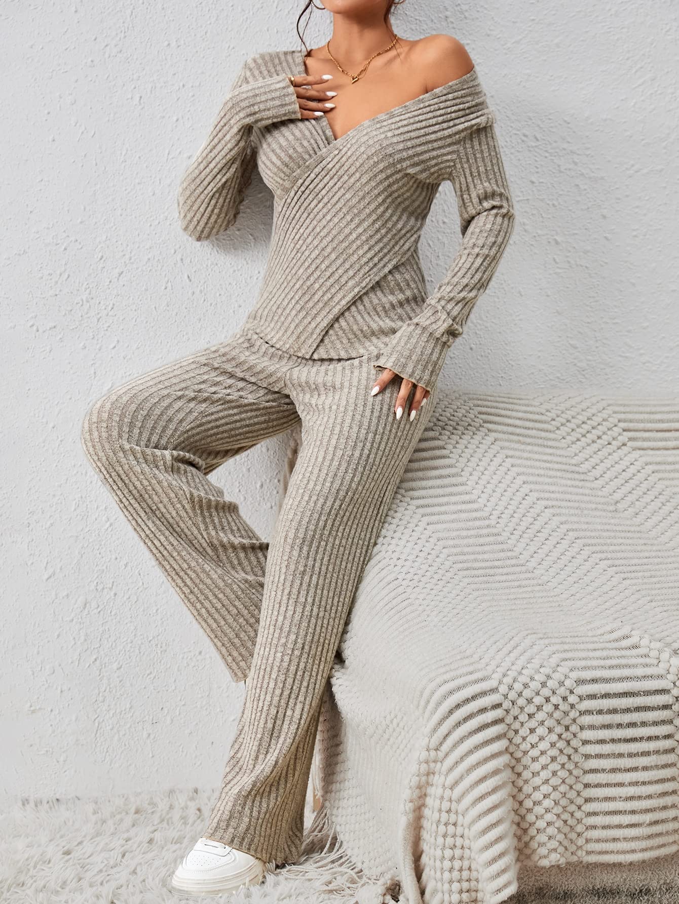 GORGLITTER Women's 2 Piece Outfits Wrap V Neck Long Sleeve Top & Pants Tracksuits Apricot X-Small