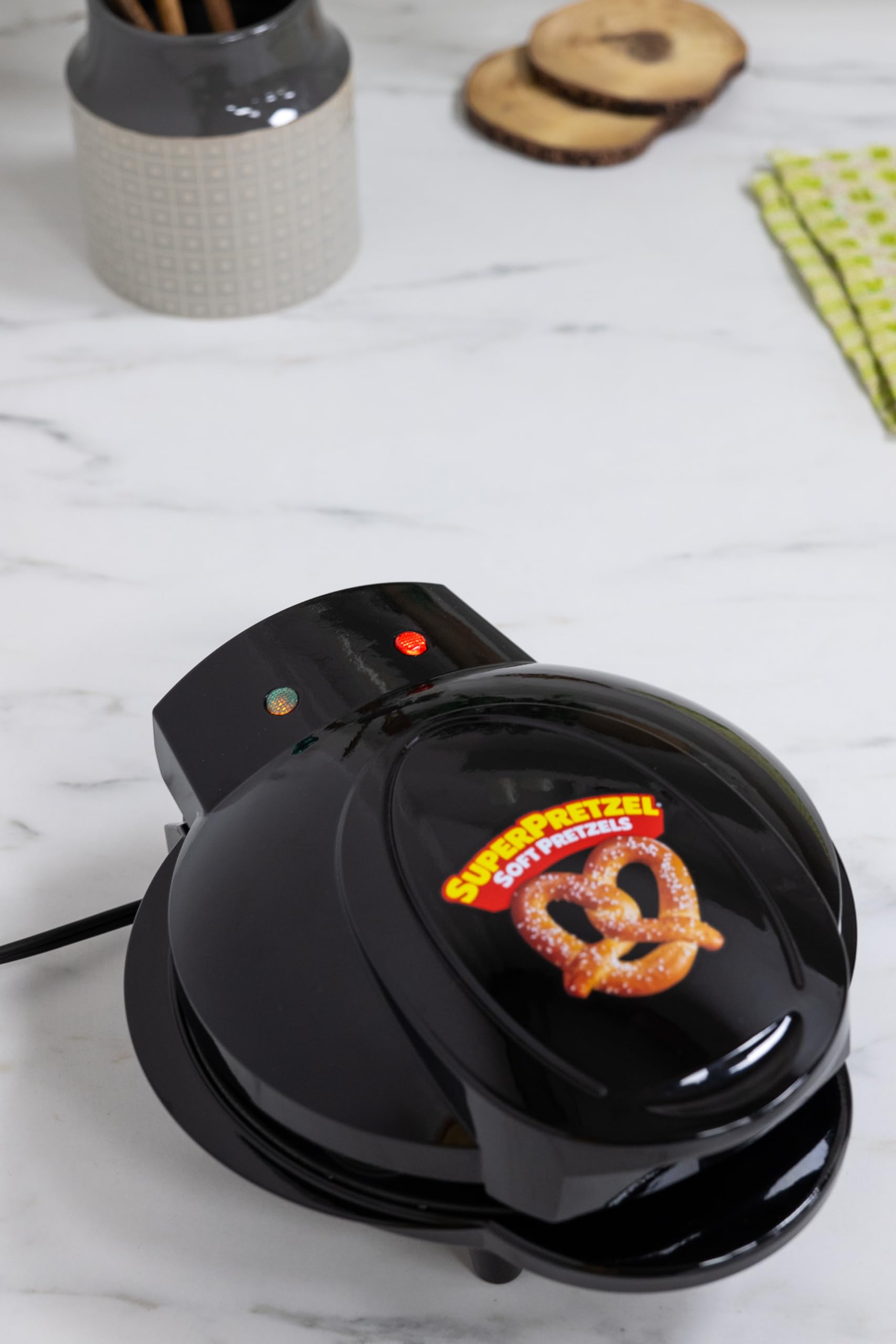 SUPERPRETZEL Pretzel Maker. Soft Pretzel Maker with Cheese Melting Compartment. Creates up to 5 Delicious, Warm Soft Pretzels in Minutes. Officially Licensed SUPERPRETZEL Machine from Fizz Creations.