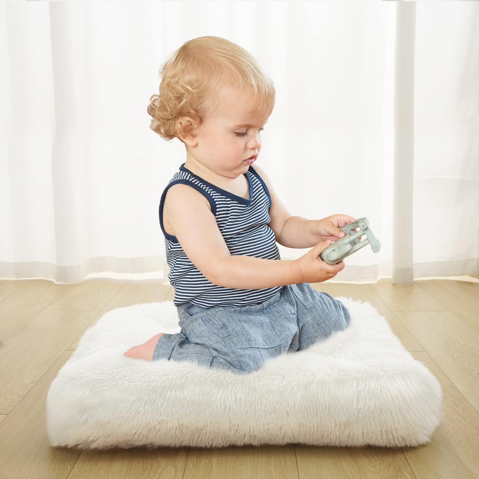 Espiraio Chair Cushion, Thick and Comfortable Seat Cushion Pads, Super Soft Cute Durable Square Pillow, Shaggy Chair Cover Chair Pads Home Decor Stools Floor Cushion Pet Pad 20 × 20 Inch Cream White