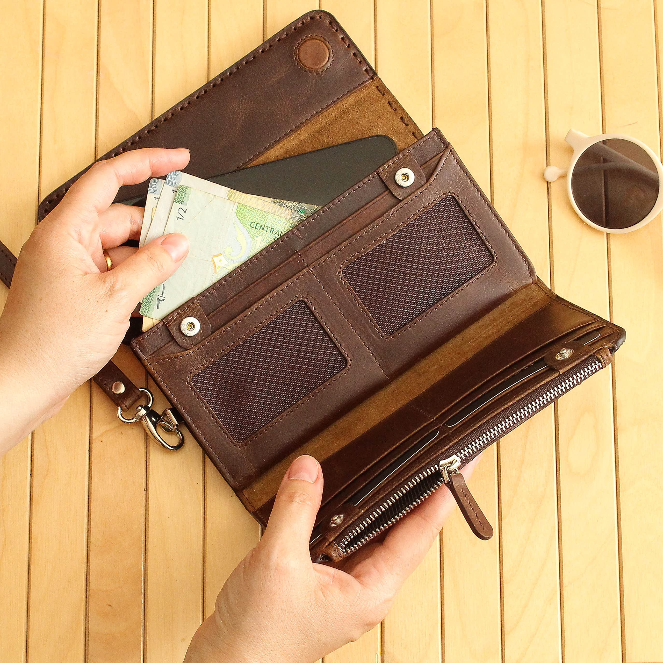 Genuine Leather Wallets for Women, Leather Wallet with Large Wristlet and Phone Holder, Women's Leather Wallet with Wristlet Strap