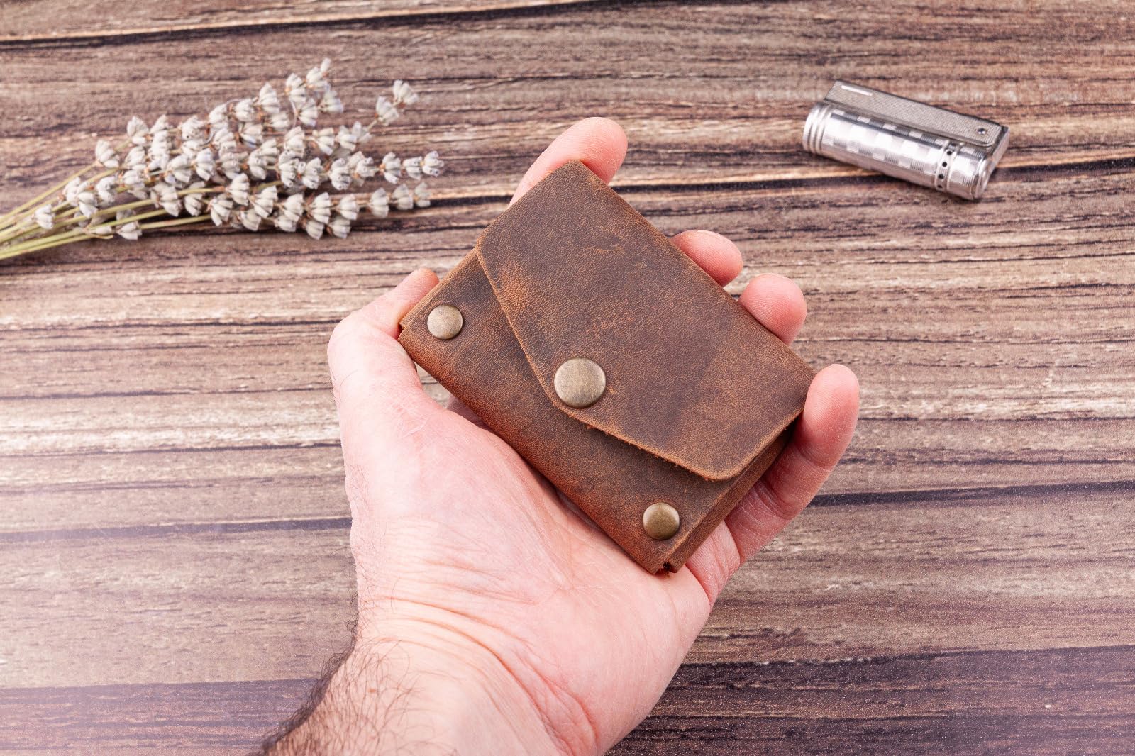 Handmade Card Holder, Minimalist Card Case, Slim Wallet, 100% Leather, Wallet with Card Holder, Minimalist Design (Brown)
