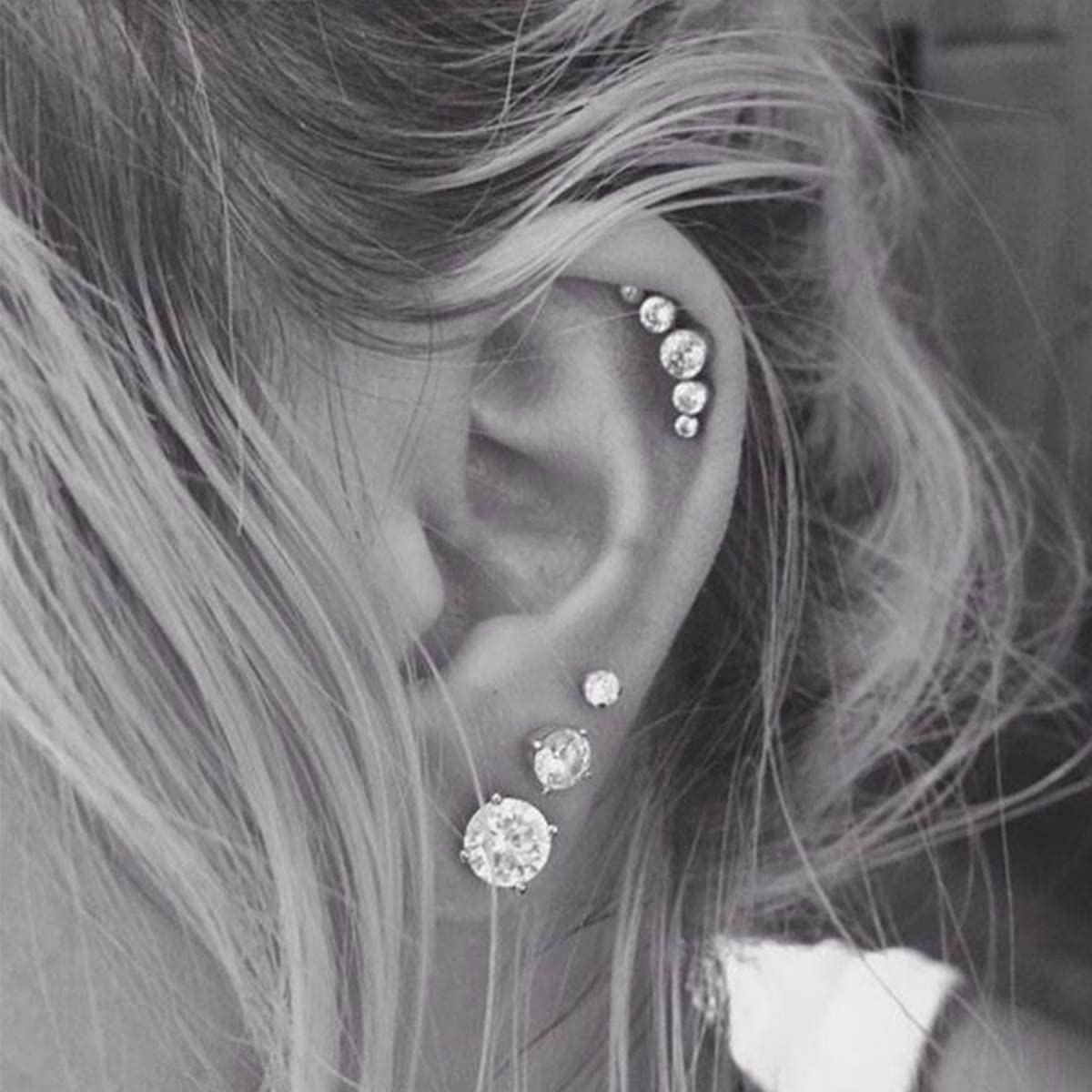 Gnoliew 16G 316L Stainless Steel Labret Monroe Lip Ring Studs Cartilage Helix Tragus Conch Daith Nose Piercing Jewelry (16g Gold)