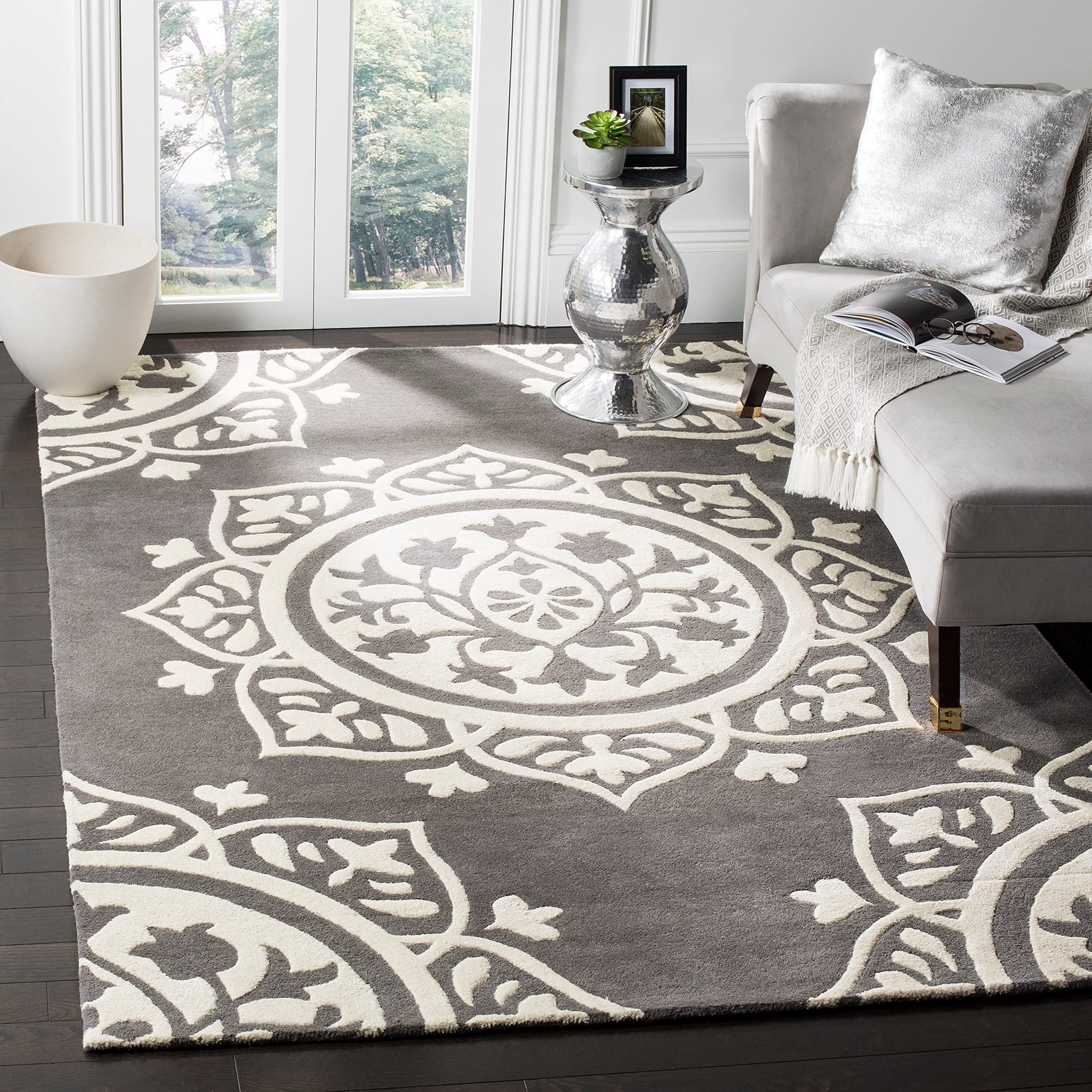 SAFAVIEH Bella Collection 8' x 10' Dark Grey/Ivory BEL136C Handmade Premium Wool Area Rug