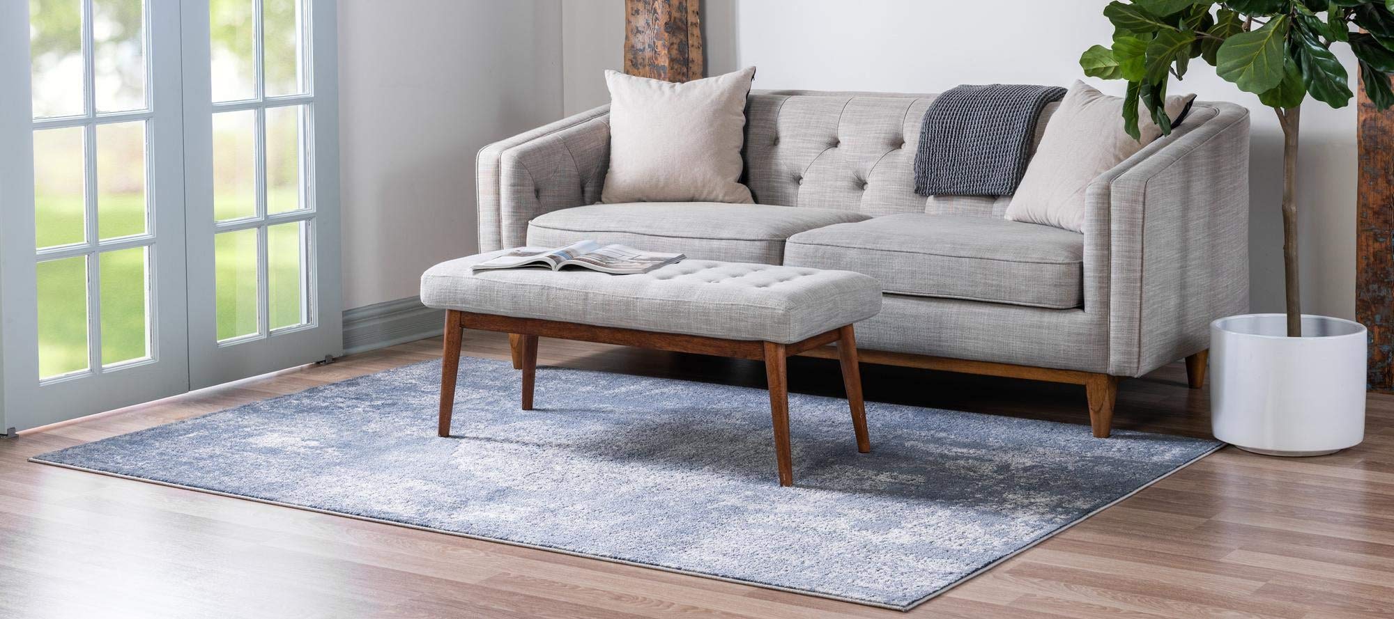 Rugs.com Oregon Collection Rug – 5' x 8' Blue Low-Pile Rug Perfect for Living Rooms, Large Dining Rooms, Open Floorplans
