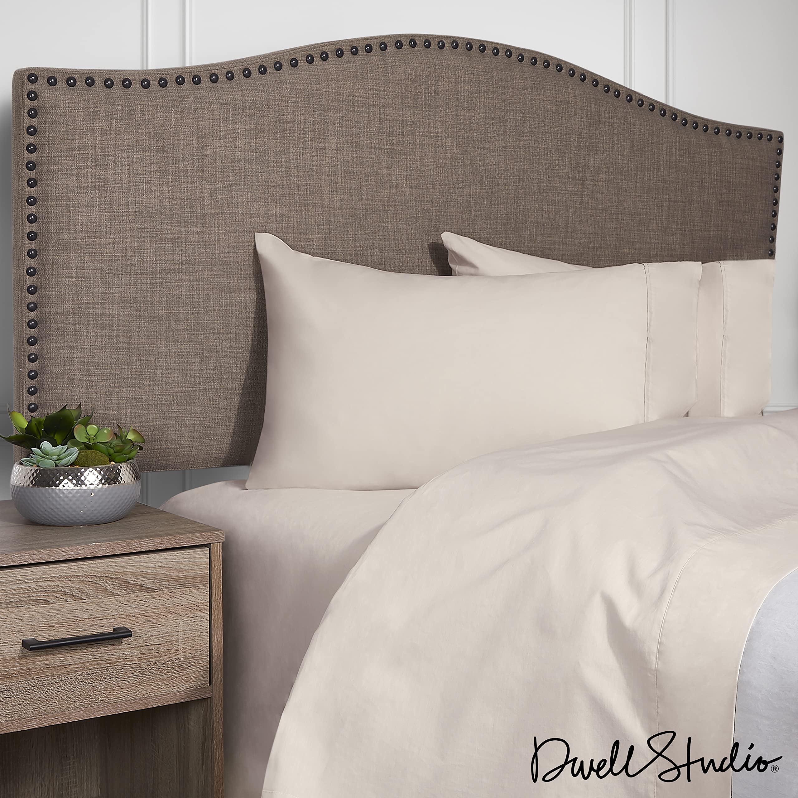 Dwell Studio 4-Piece 2000 Thread Count Cotton Rich Sheet Set - Deep Pocket, 4 Piece - 1 Flat, 1 Deep Pocket Fitted Sheet and 2 Pillowcases, Crisp Cool and Strong Bed Linen (King. White)