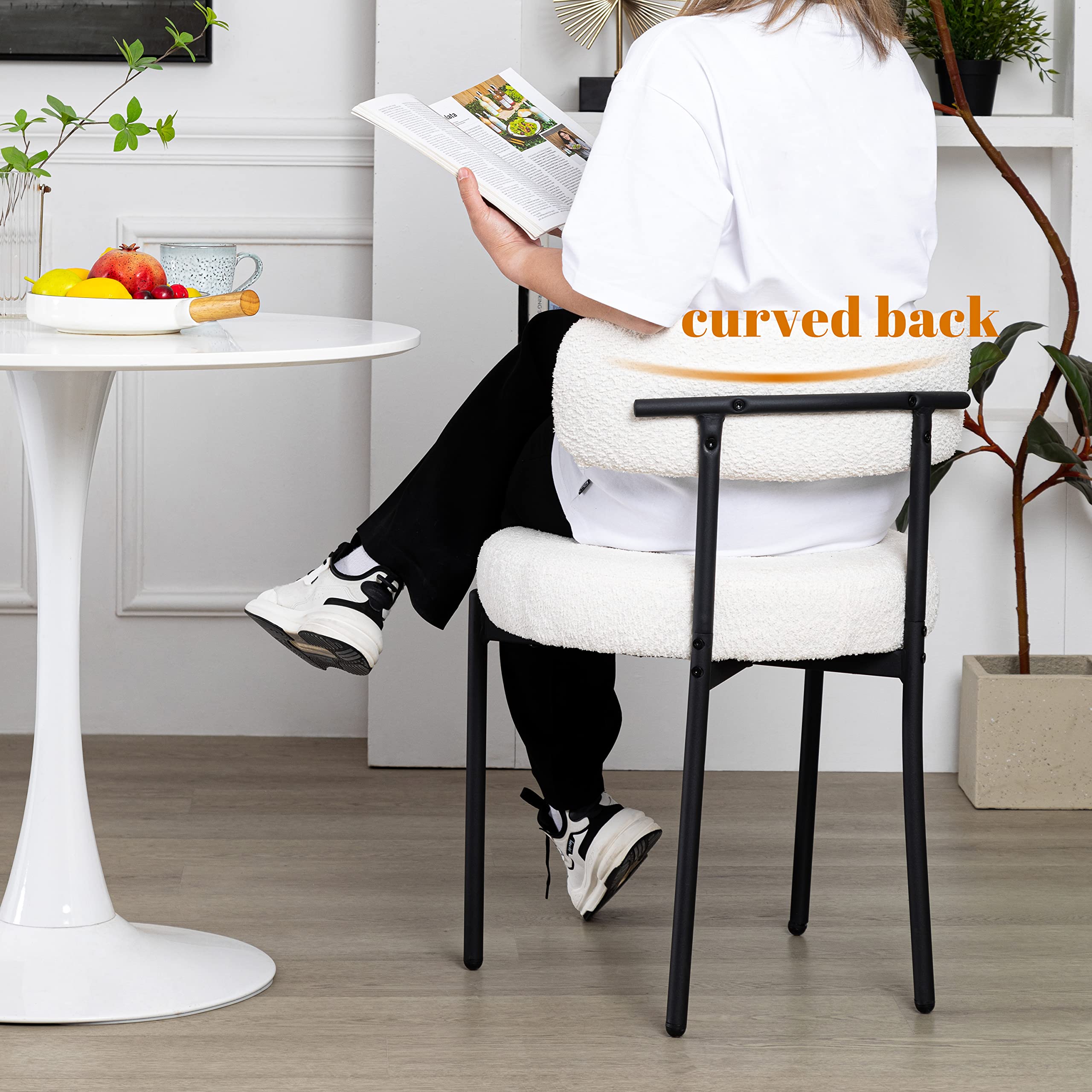 DYHOME Dining Chairs Set of 4, White Modern Upholstered Kitchen Dining Room Chairs, Boucle Dining Chairs Curved Backrest, Mid Century Kitchen Chairs with Black Metal Legs
