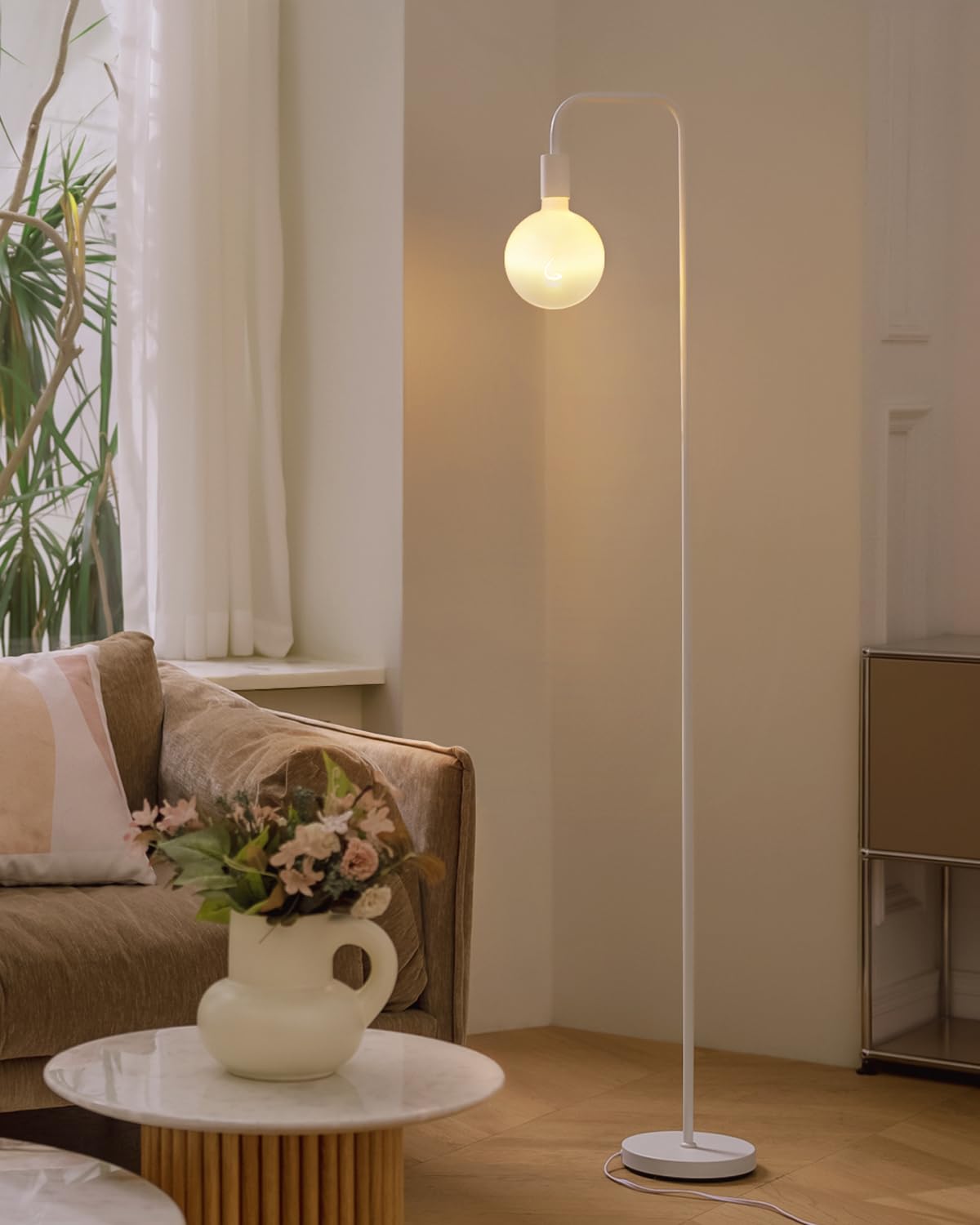 ONEWISH G150 Globe LED Bulb - Gradient Black Clear Glass Decorative Design, E26 LED Filament Bulb, Warm Lighting for Livingroom Kitchen Island, Café, Ceiling Hanging Light Fixture φ150mm(6")