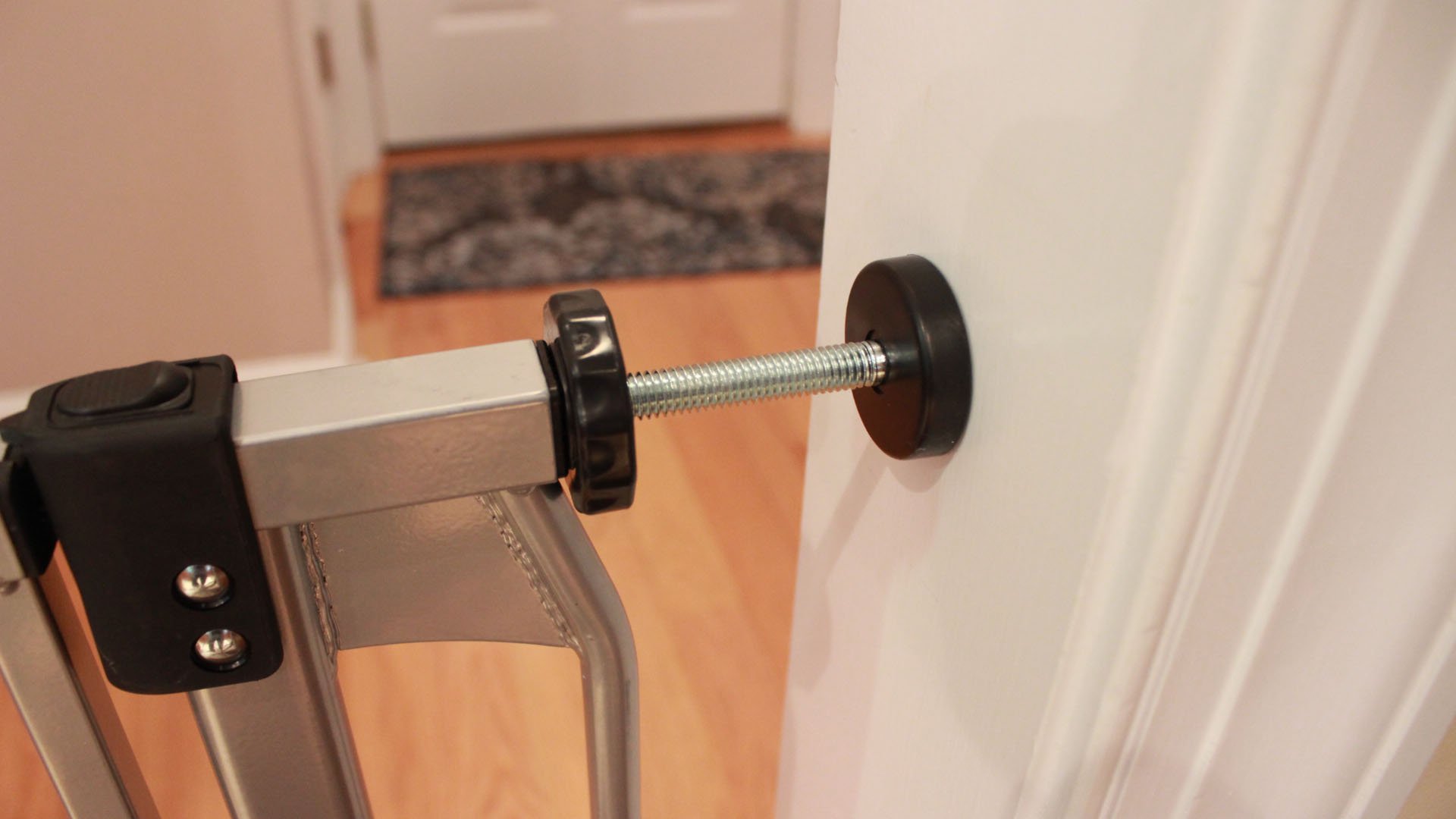 Dreambaby Dawson Auto-Close Security Gate w/Stay Open Feature, Silver (28-32in)