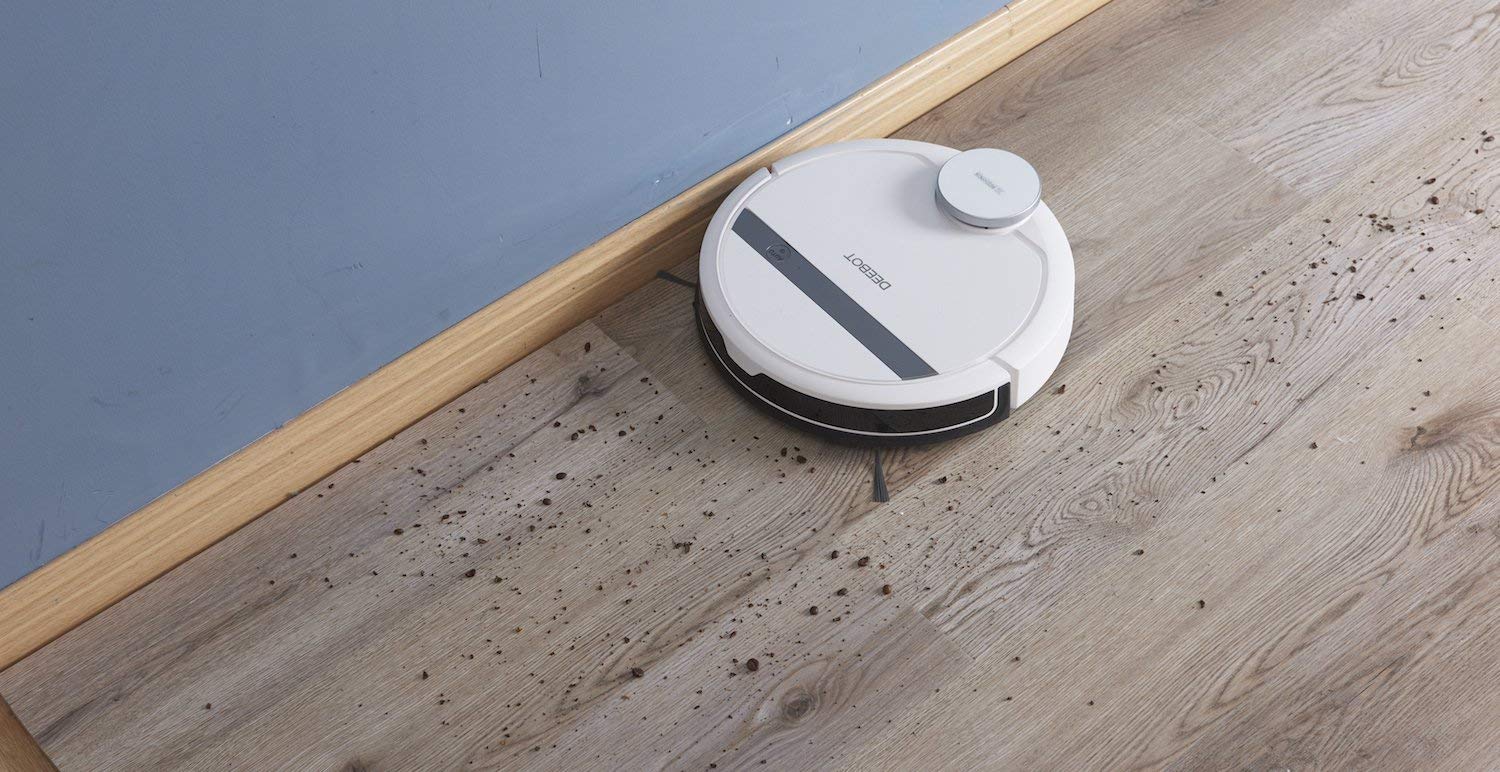 ECOVACS DEEBOT 900 Smart Robotic Vacuum, Carpet, Bare Floors, Pet Hair plus Mapping Technology, High Suction Power, WiFi, with Alexa, Google Assistant White (Renewed)
