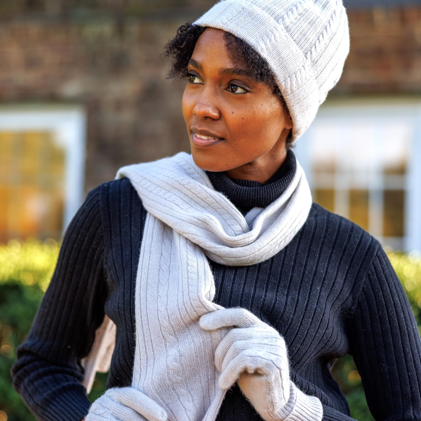 Fishers Finery Women's Cashmere Cable Knitted Scarf | Black Label Box (Black)