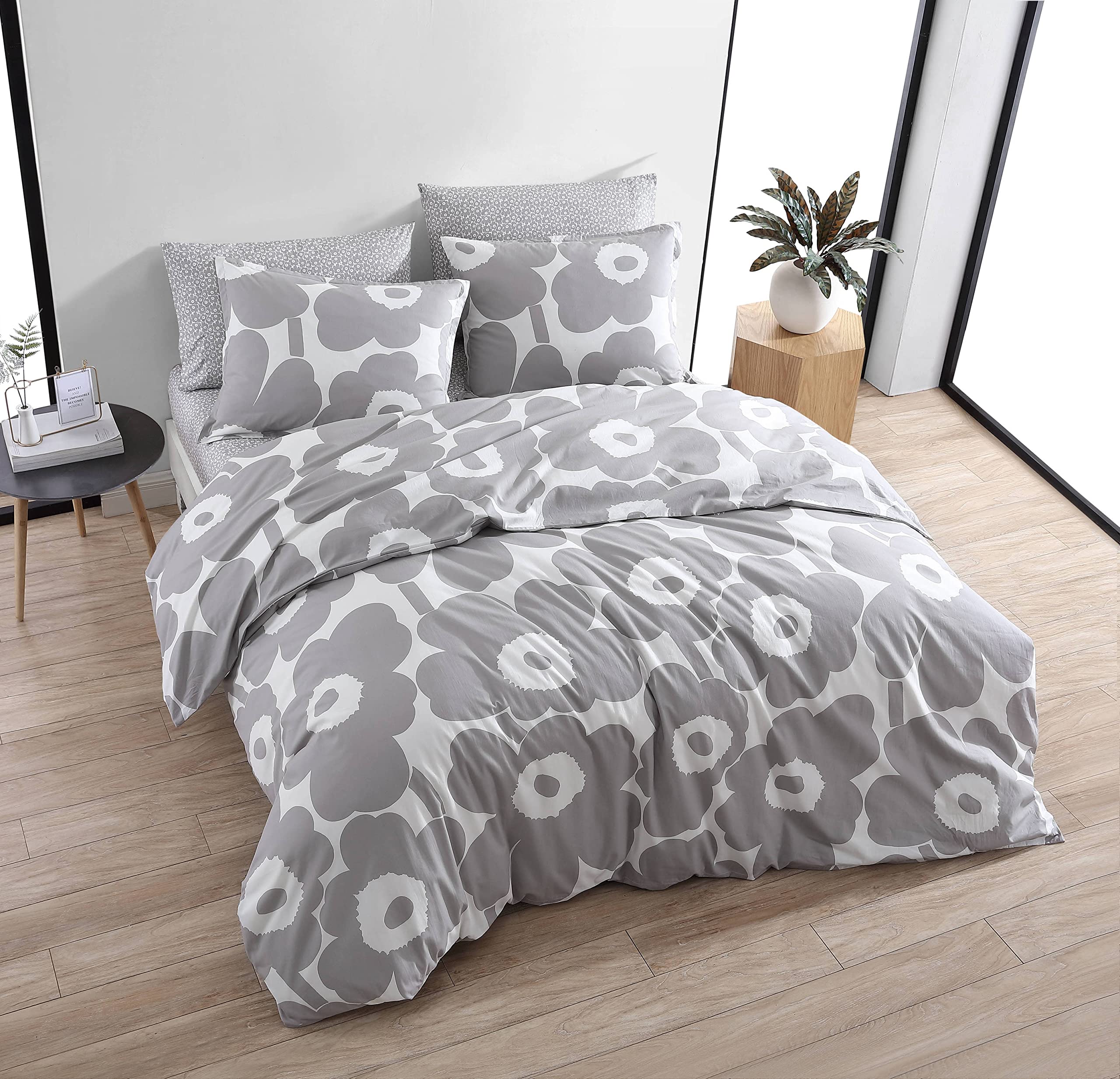 MARIMEKKO - Queen Comforter Set, Cotton Bedding with Matching Shams, Lightweight Home Decor for All Seasons (Unikko Grey, Queen)
